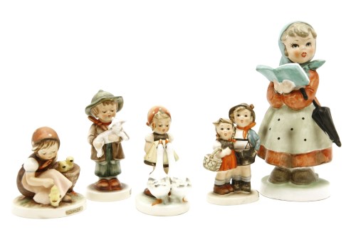Lot 415 - A collection of various Goebel figures