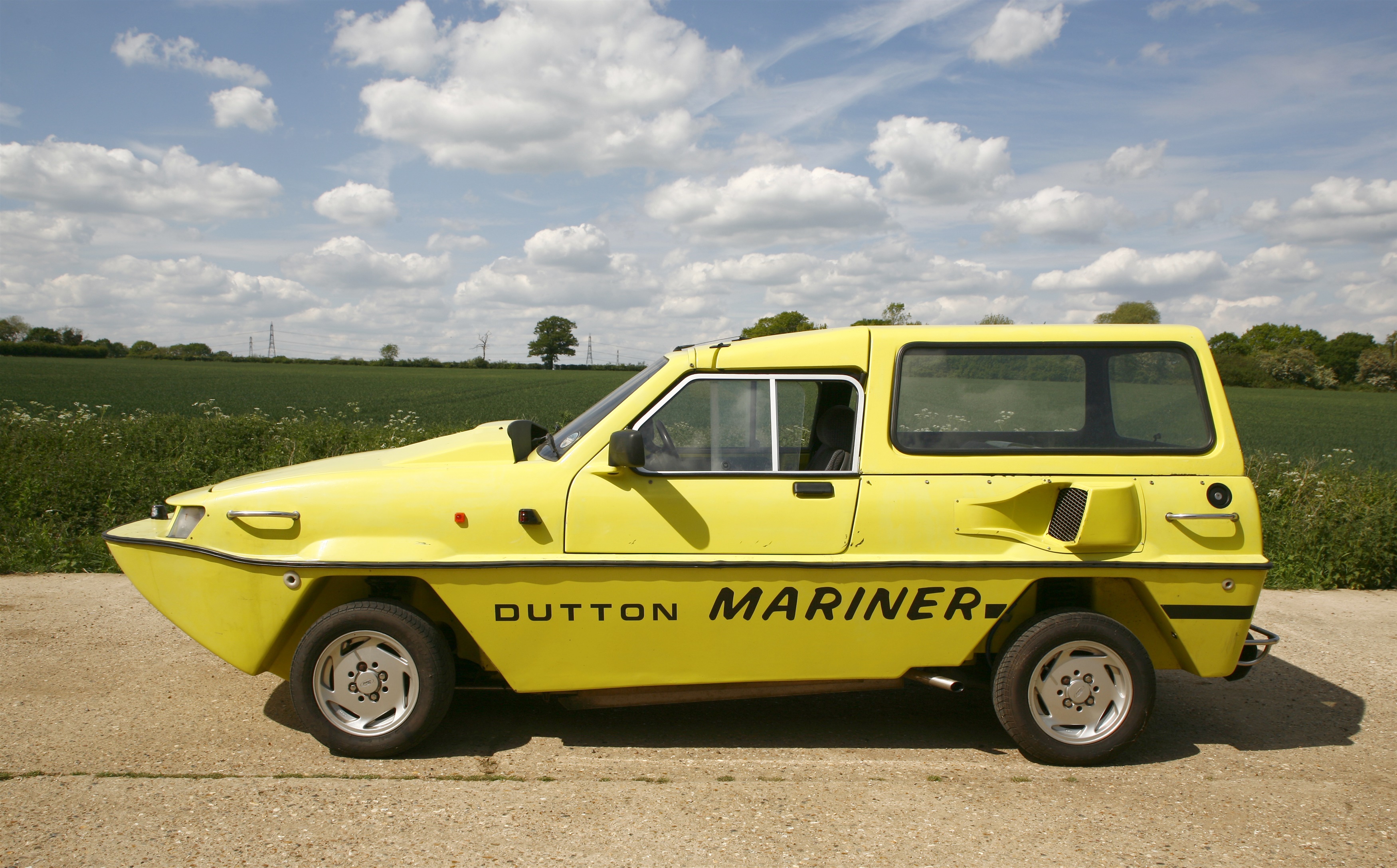 Lot 5 - 1992 Dutton Mariner (experimental vehicle)