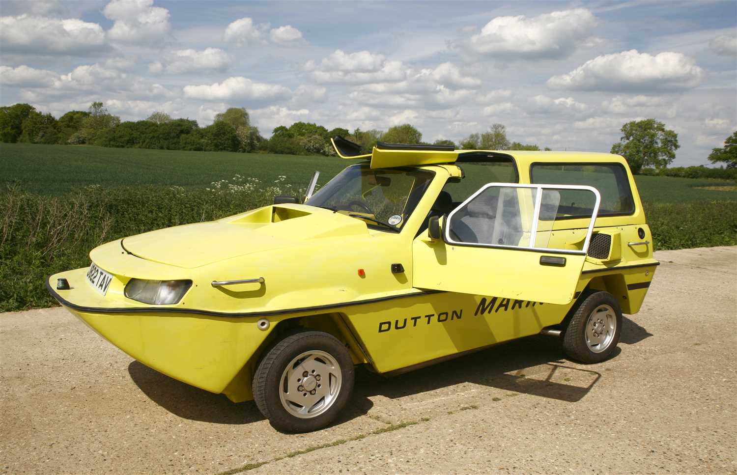 Lot 5 - 1992 Dutton Mariner (experimental vehicle)