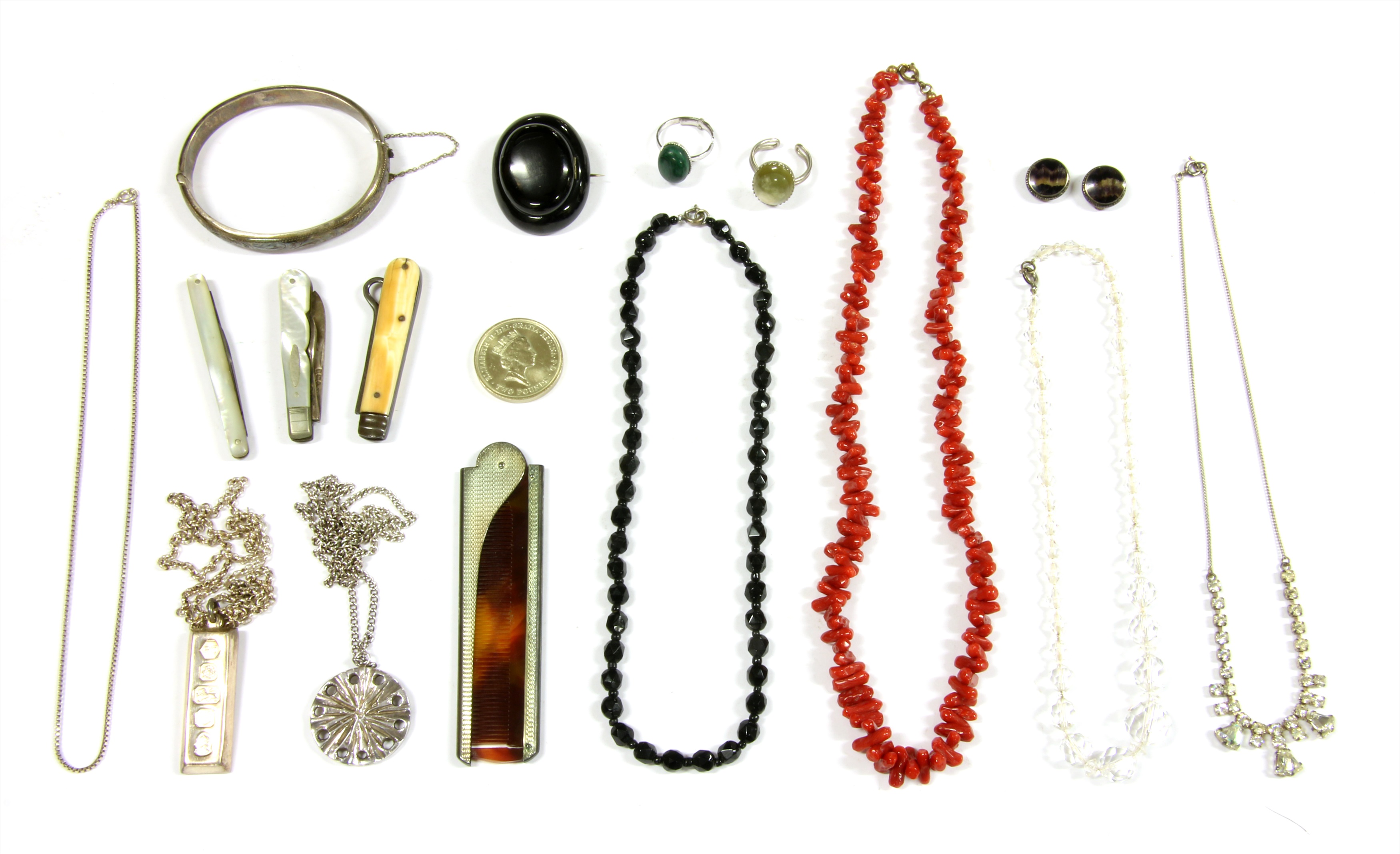 Lot 91 - A sterling silver necklace by Brian Asquith