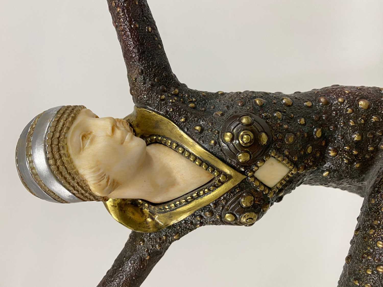 Lot 185 - Demétre Chiparus (Romanian, 1886-1947),