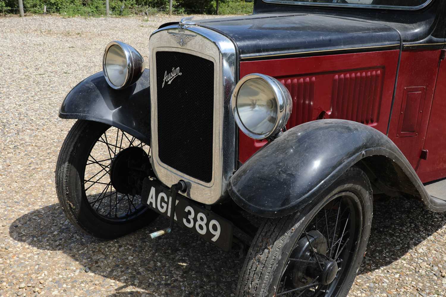 Lot 1 - 1933 Austin 7 RP Saloon