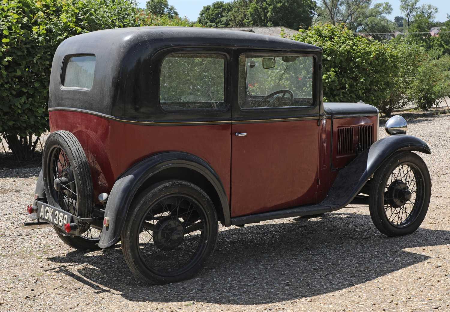 Lot 1 - 1933 Austin 7 RP Saloon
