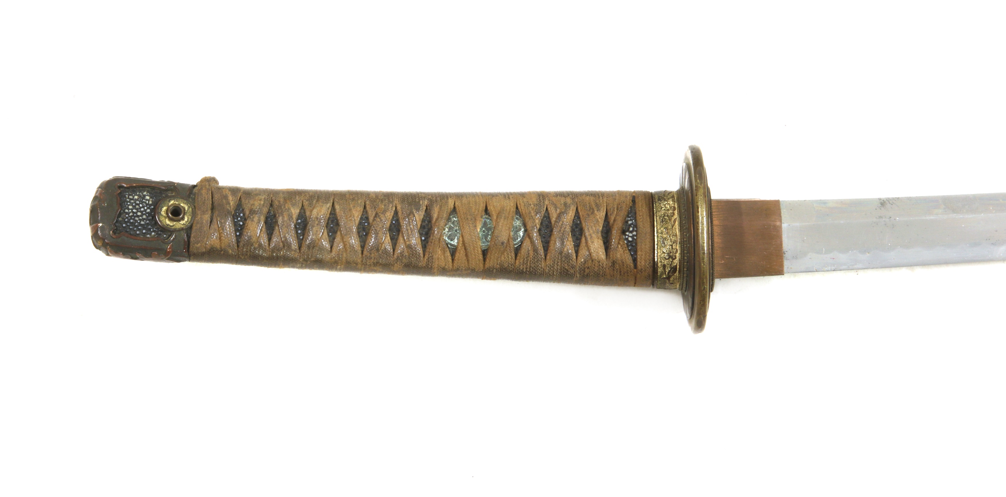 Lot 799 - A Japanese WWII naval issue kai gunto,