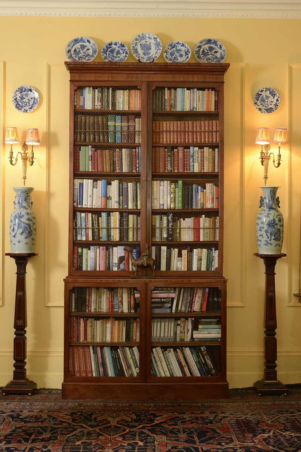 Lot 100 - A Regency mahogany library bookcase,
