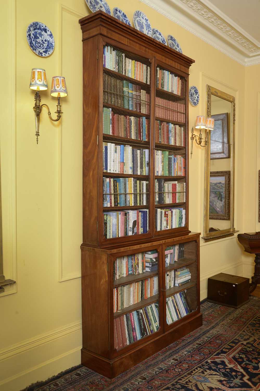 Lot 100 - A Regency mahogany library bookcase,