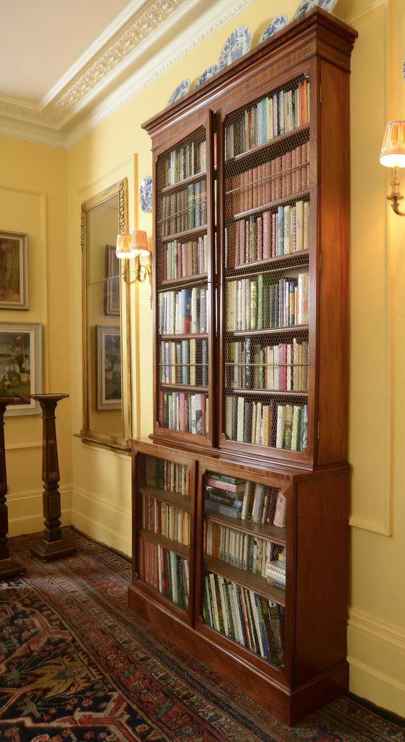 Lot 100 - A Regency mahogany library bookcase,