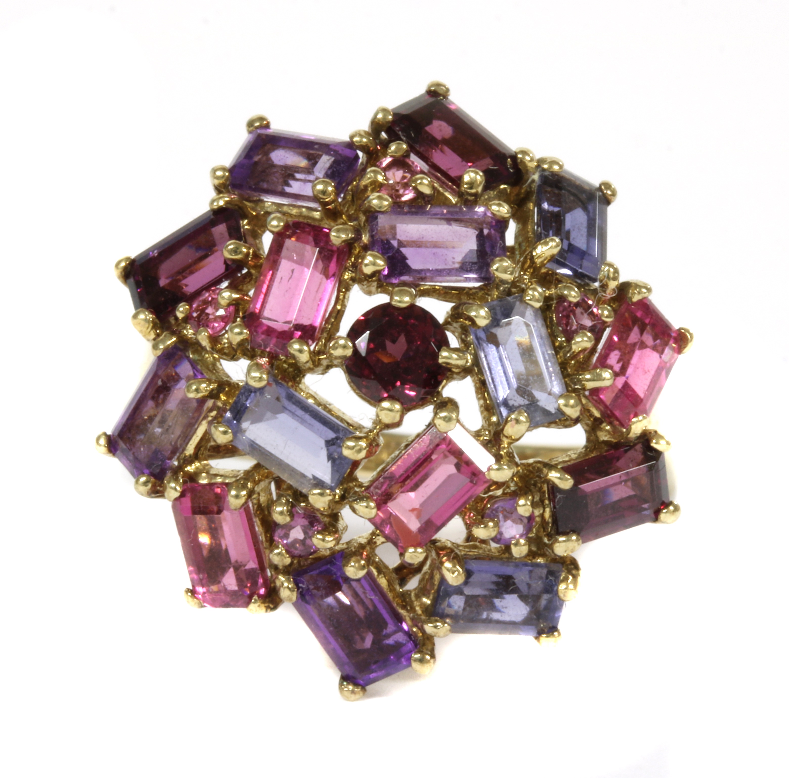 Lot 392 - A 9ct gold assorted gemstone cluster ring,