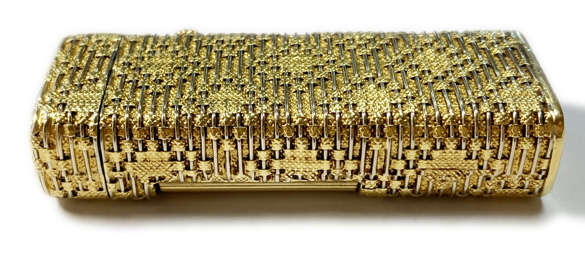 Lot 333 - A gold Dunhill lighter,