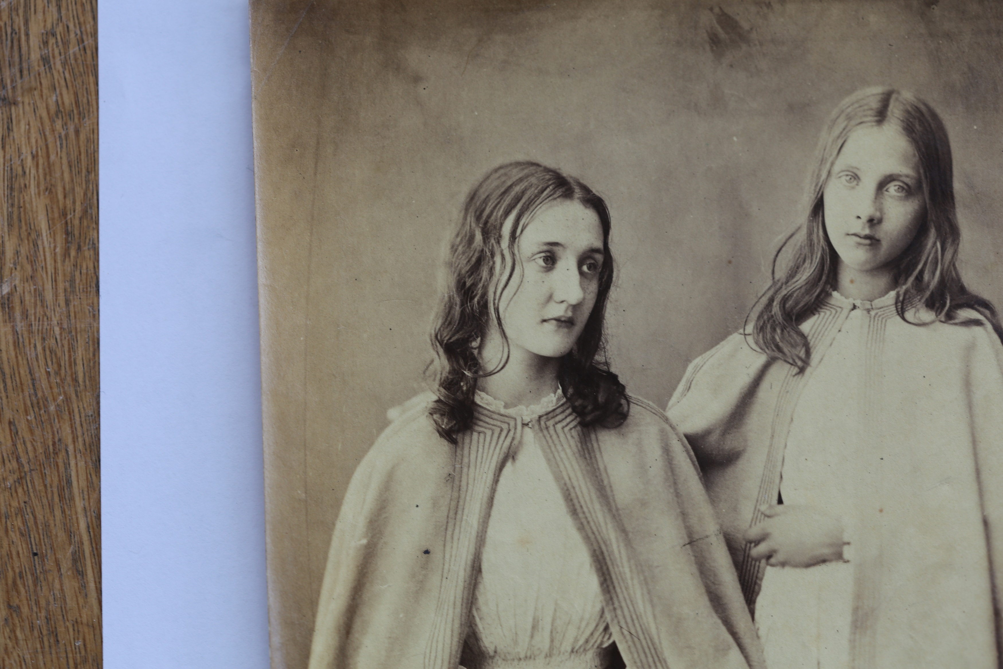 Lot 133 - PRE-RAPHAELITE BEAUTY,