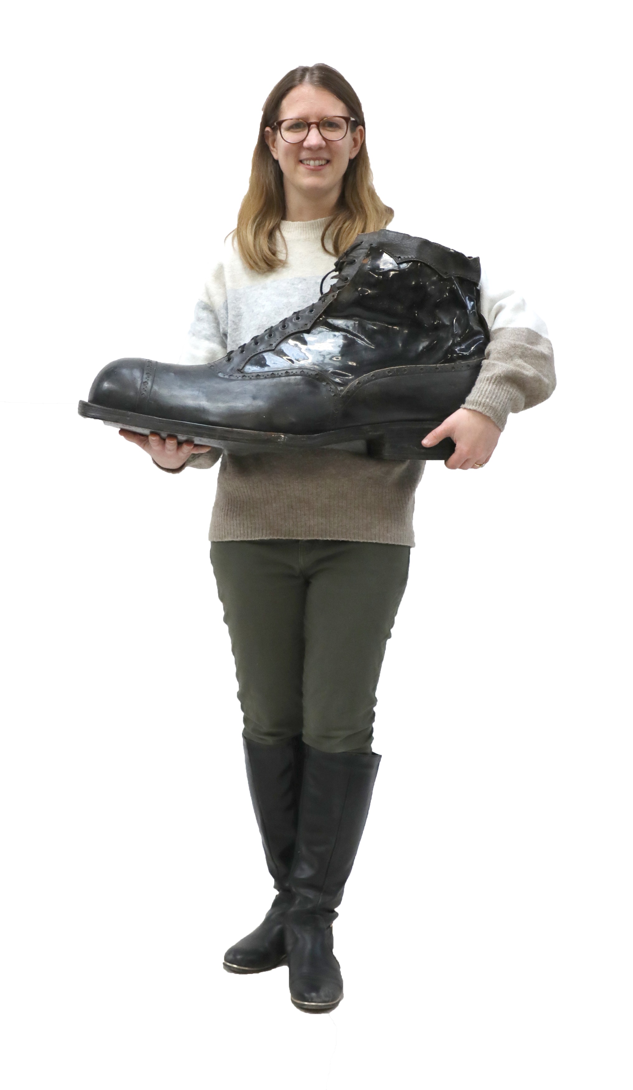 Lot 305 - GIANT BOOT,