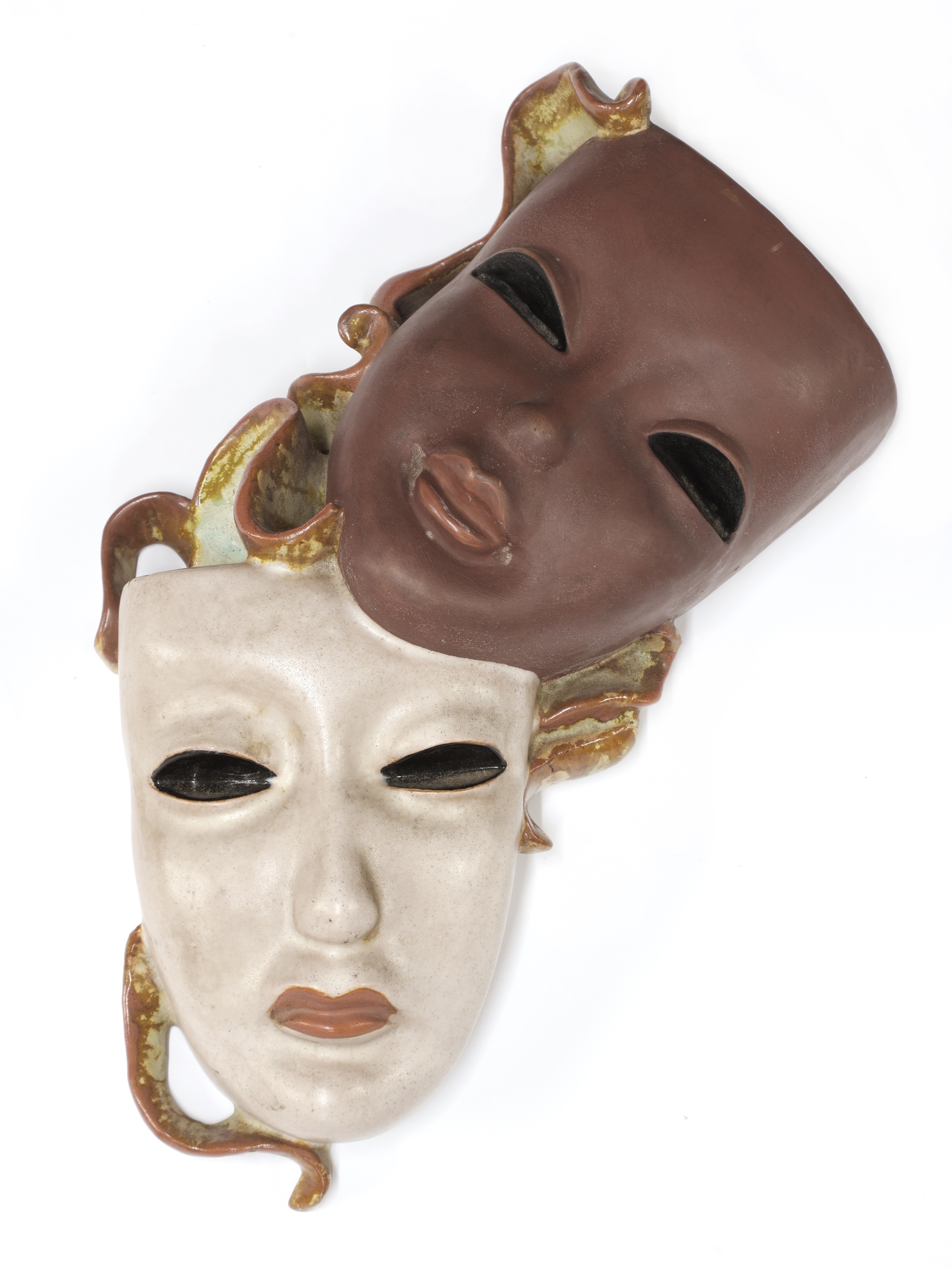 Lot 166 - A rare Goldscheider pottery double wall mask