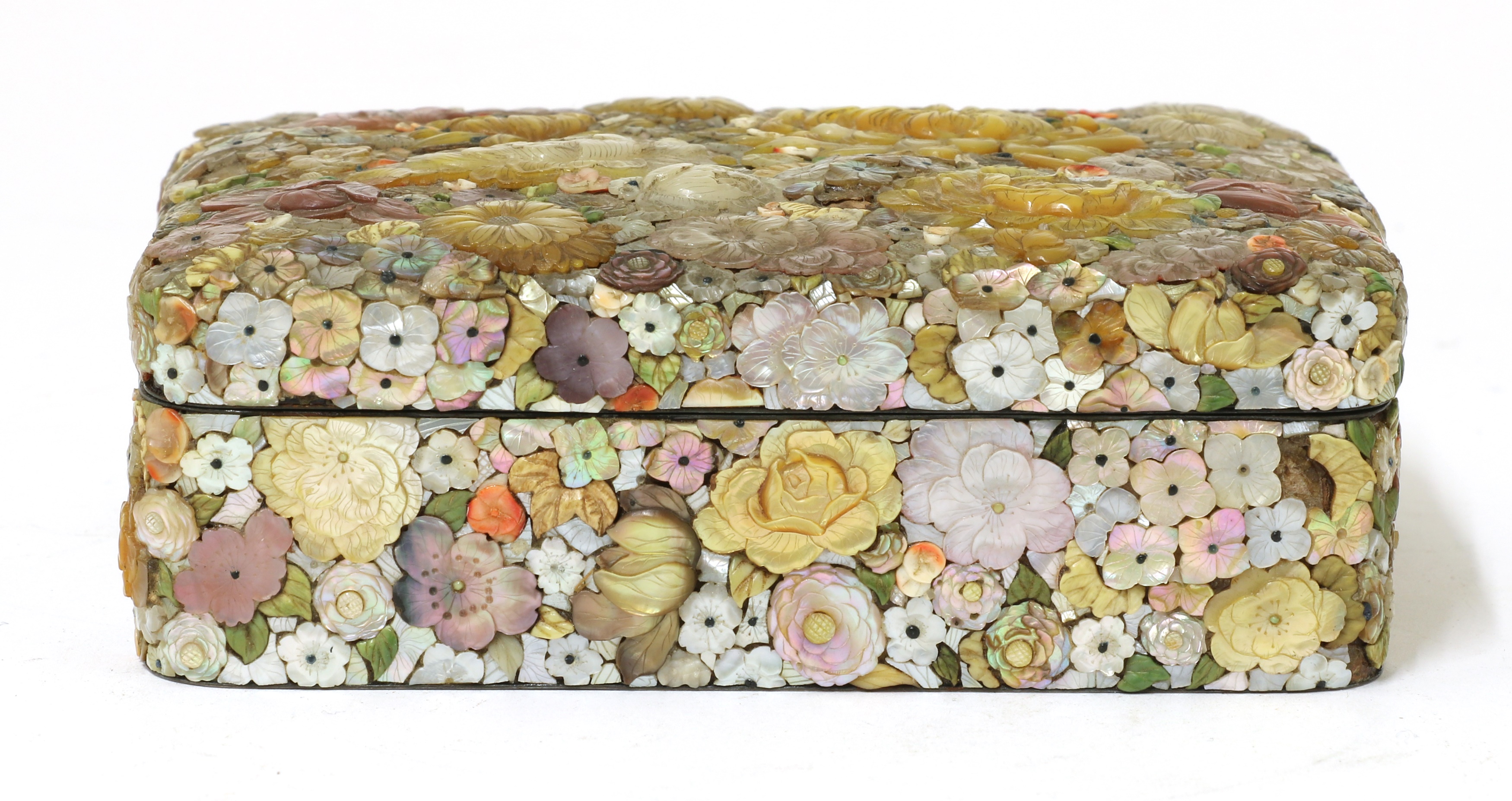 Lot 264 - A Japanese Shibayama-style inlaid box and