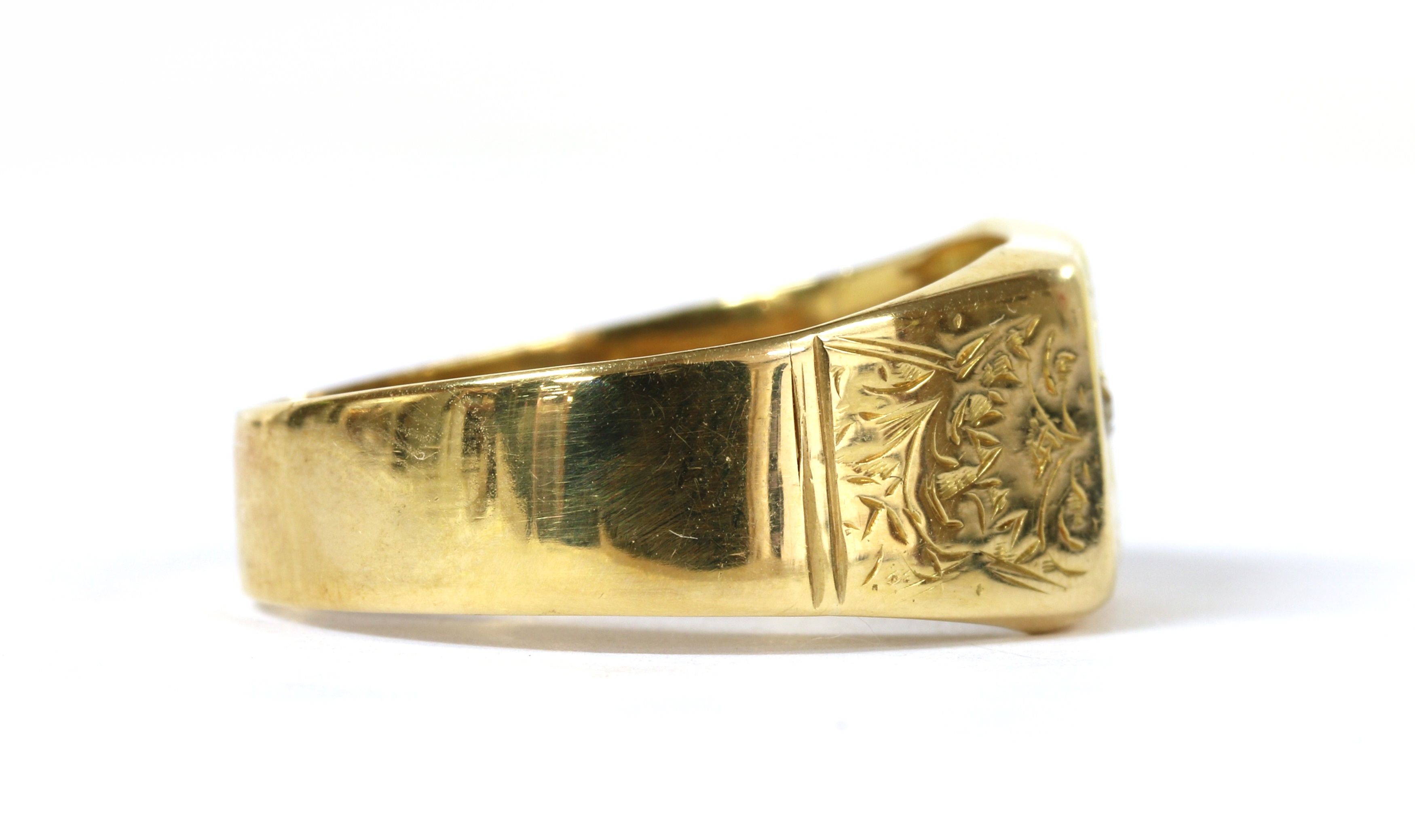Lot 13 - An 18ct gold star set diamond ring,
