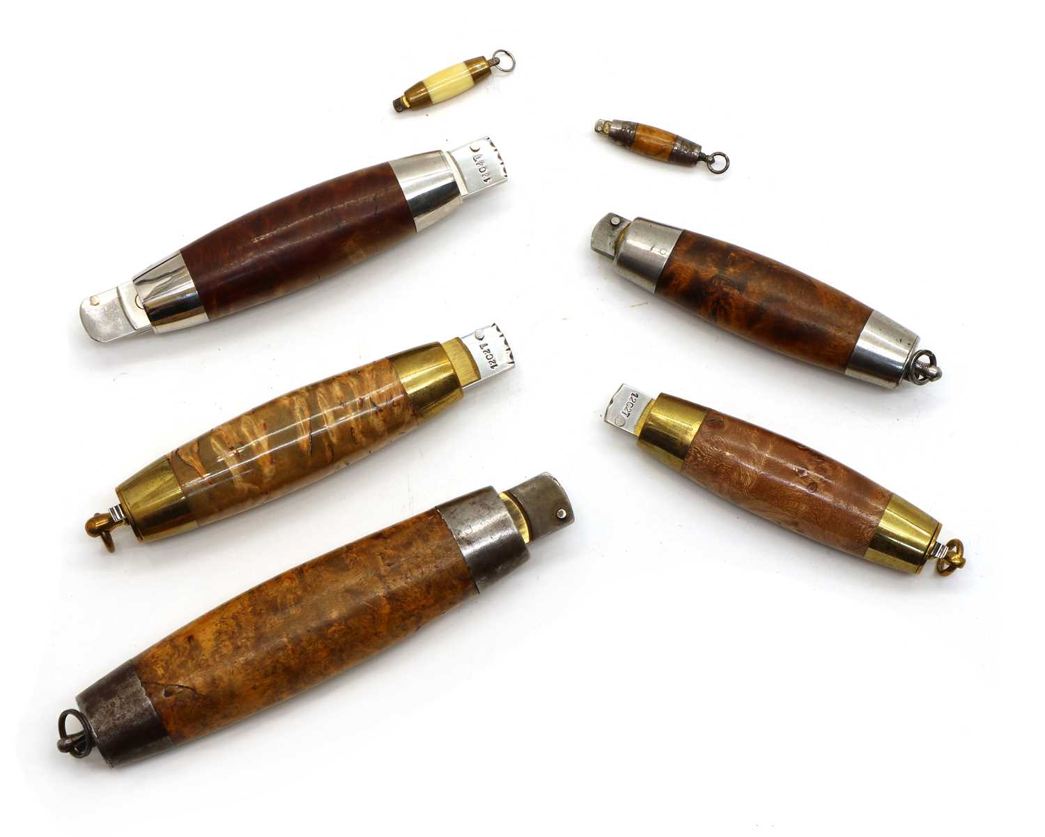Lot 204 - A collection of five large and two miniature