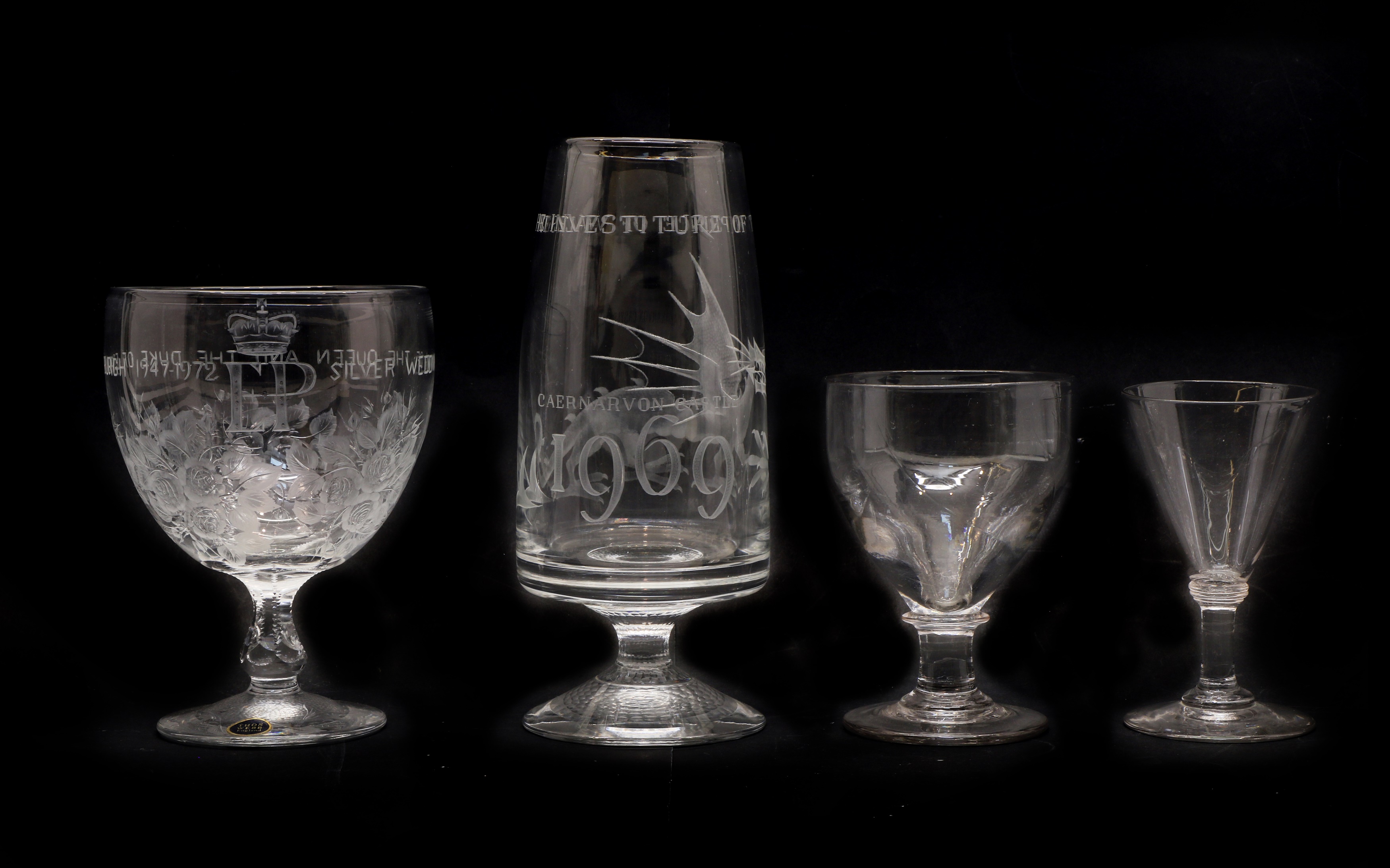 Lot 190 - Four items of glassware