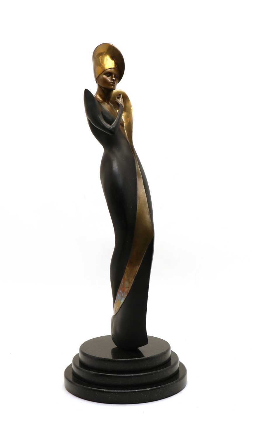 Lot 327 - An Art Deco style bronze figure by Ann