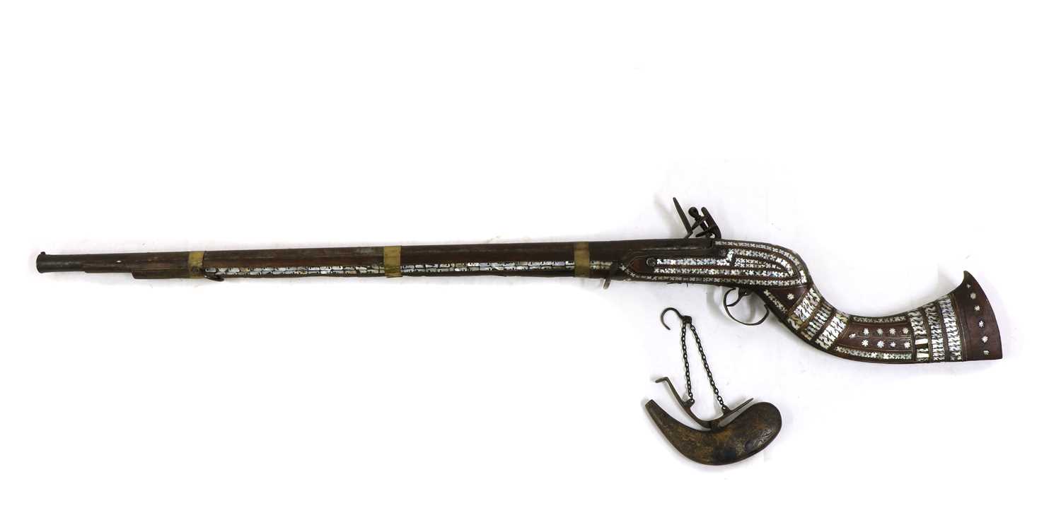 Lot 259 - Afghan Middle Eastern flintlock rifle,