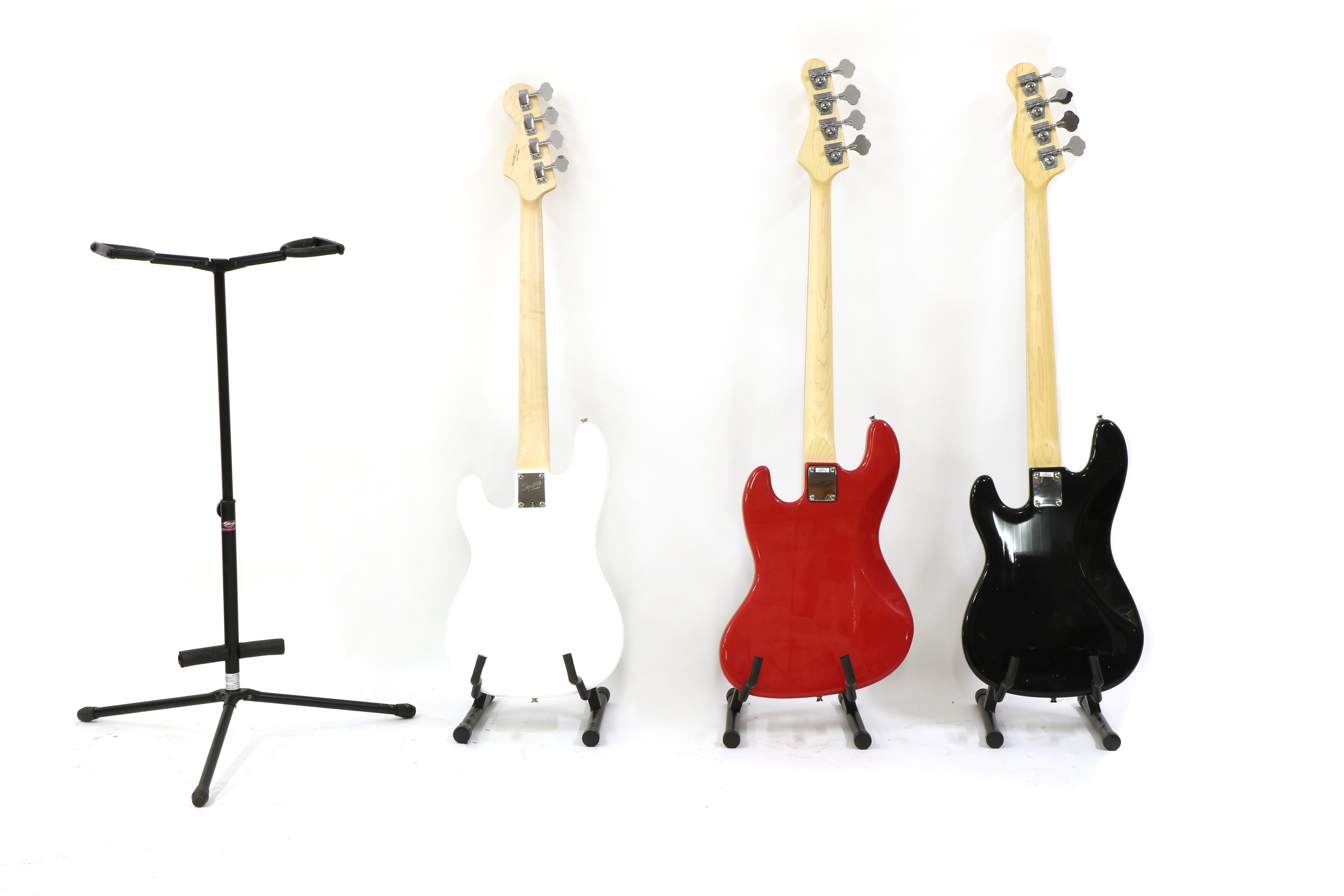 Lot 286 - A Lindo 'Jazz' style bass guitar,