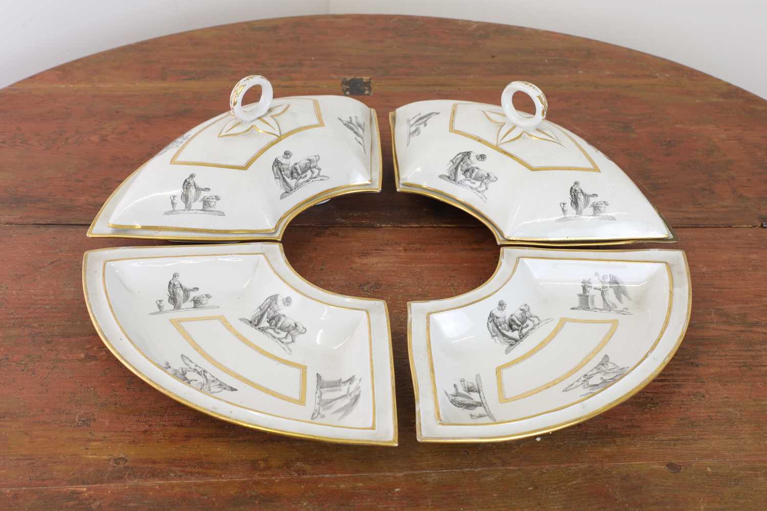 Lot 545 - A porcelain supper set by Barr, Flight and