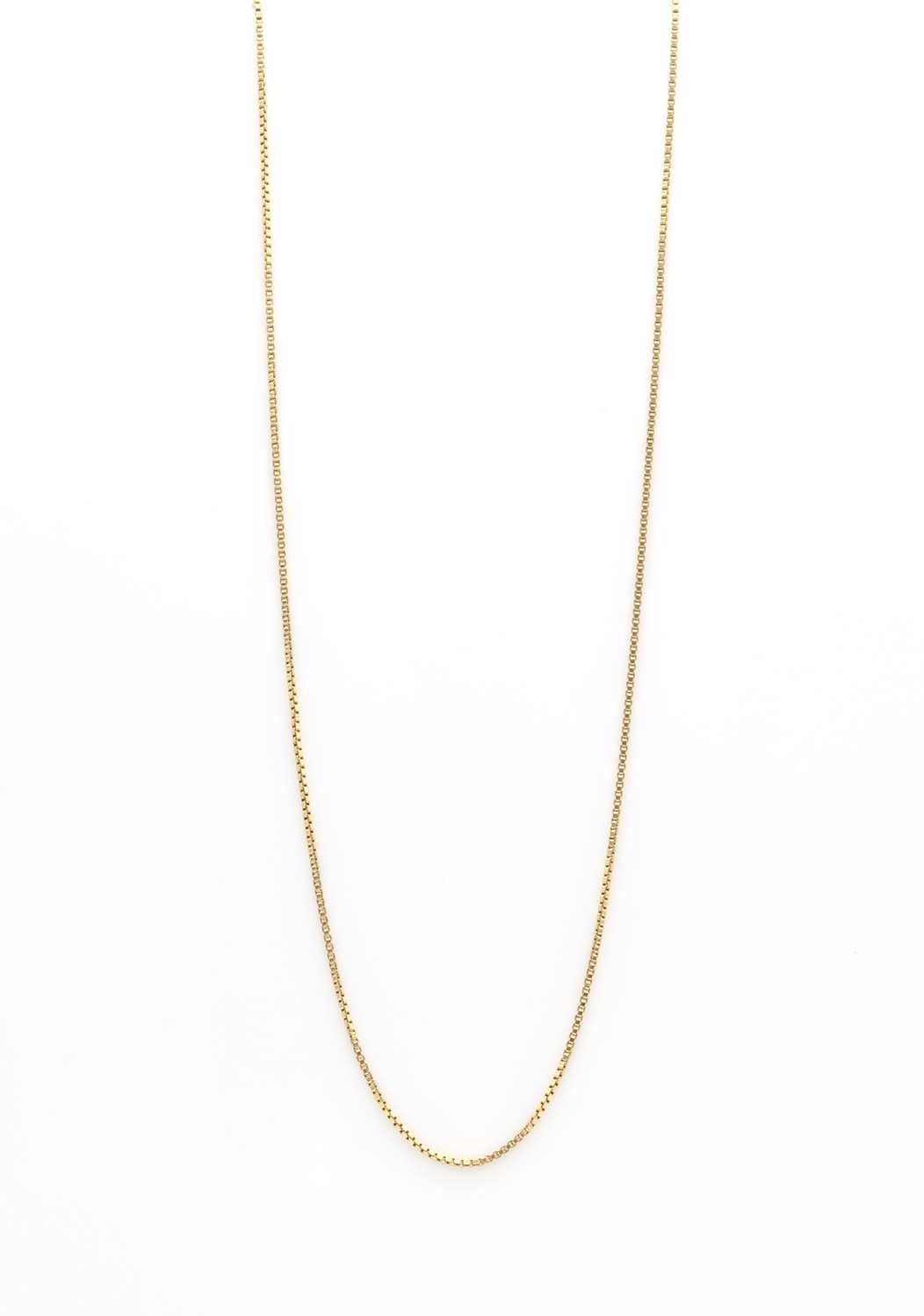 Lot 120 - An 18ct gold box link chain, by UnoAErre,