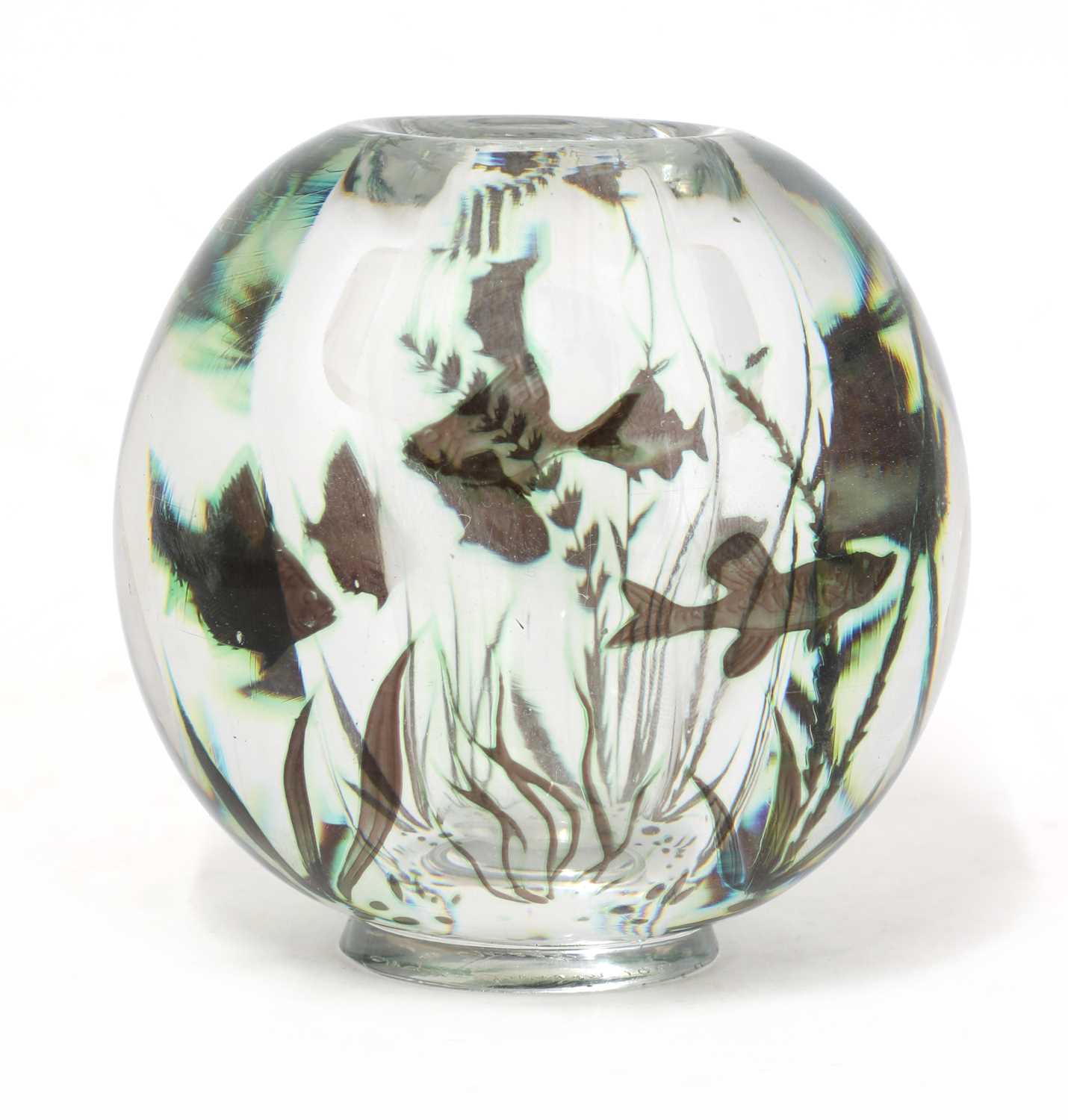 Lot 263 - An Orrefors 'Fish-Graal' glass vase,