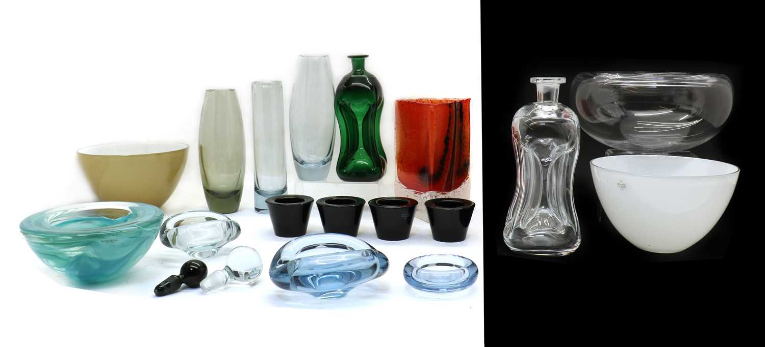 Lot 127 - A collection of Holmegaard glassware,