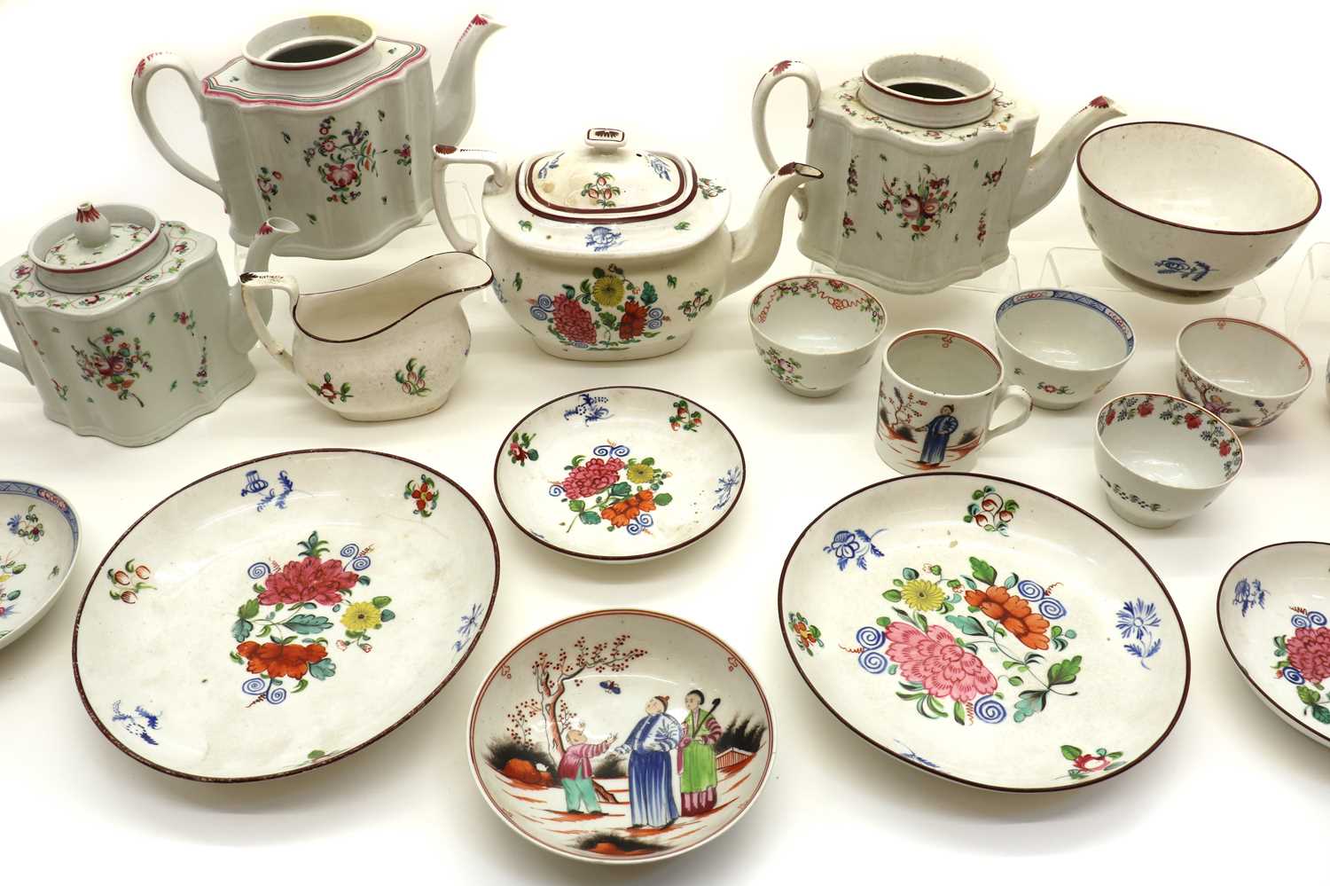 Lot 196 - A collection of New Hall porcelain tea wares,