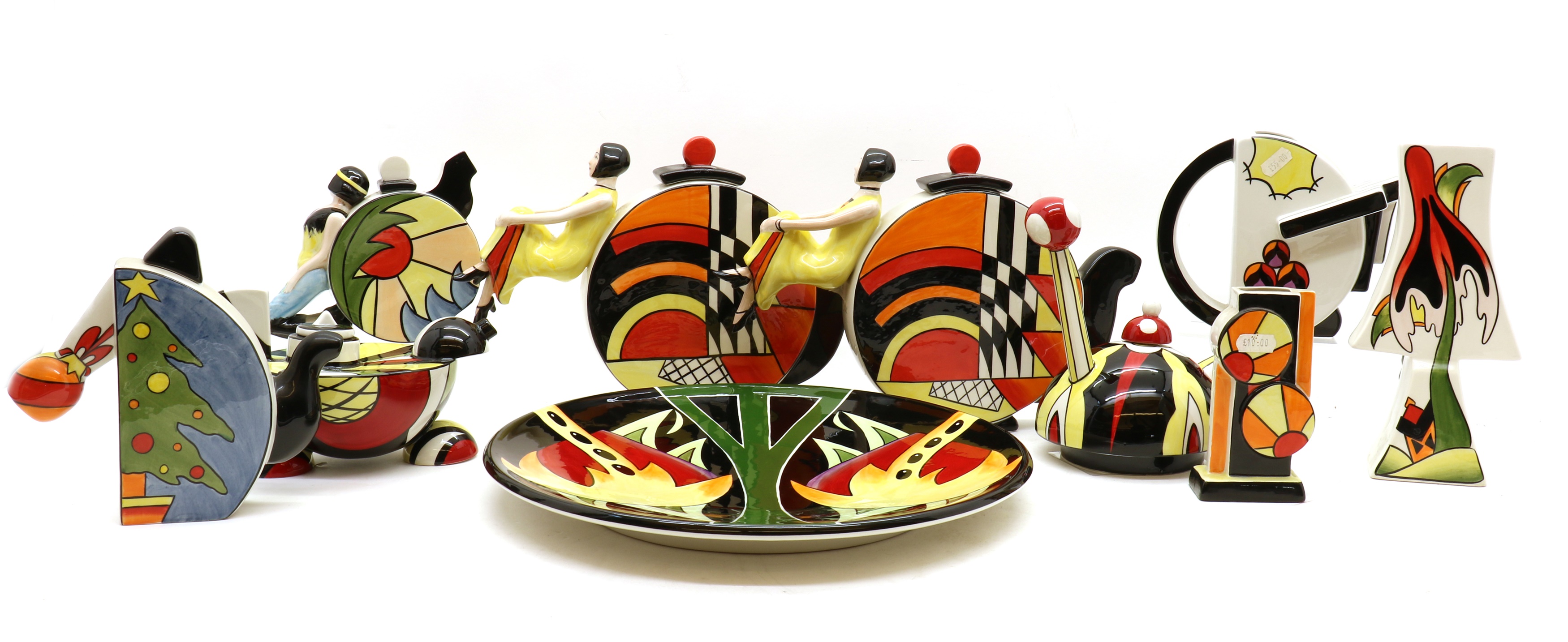 Lot 99 - A collection of Lorna Bailey pottery teapots