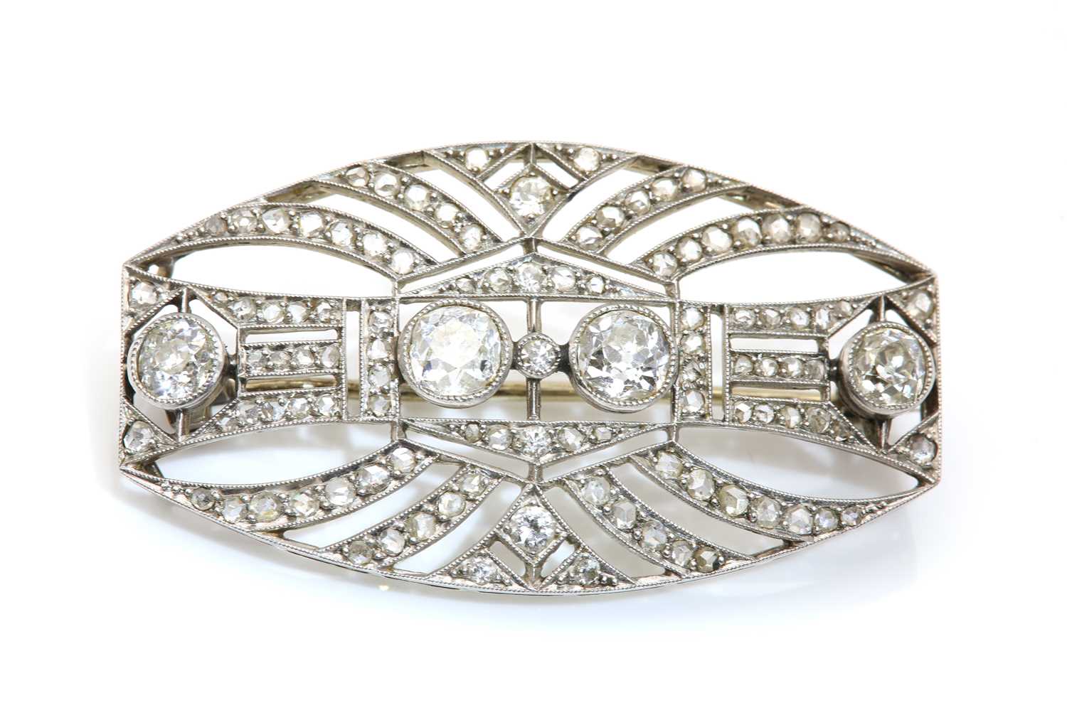 Lot 156 - A French diamond set plaque brooch/pendant,