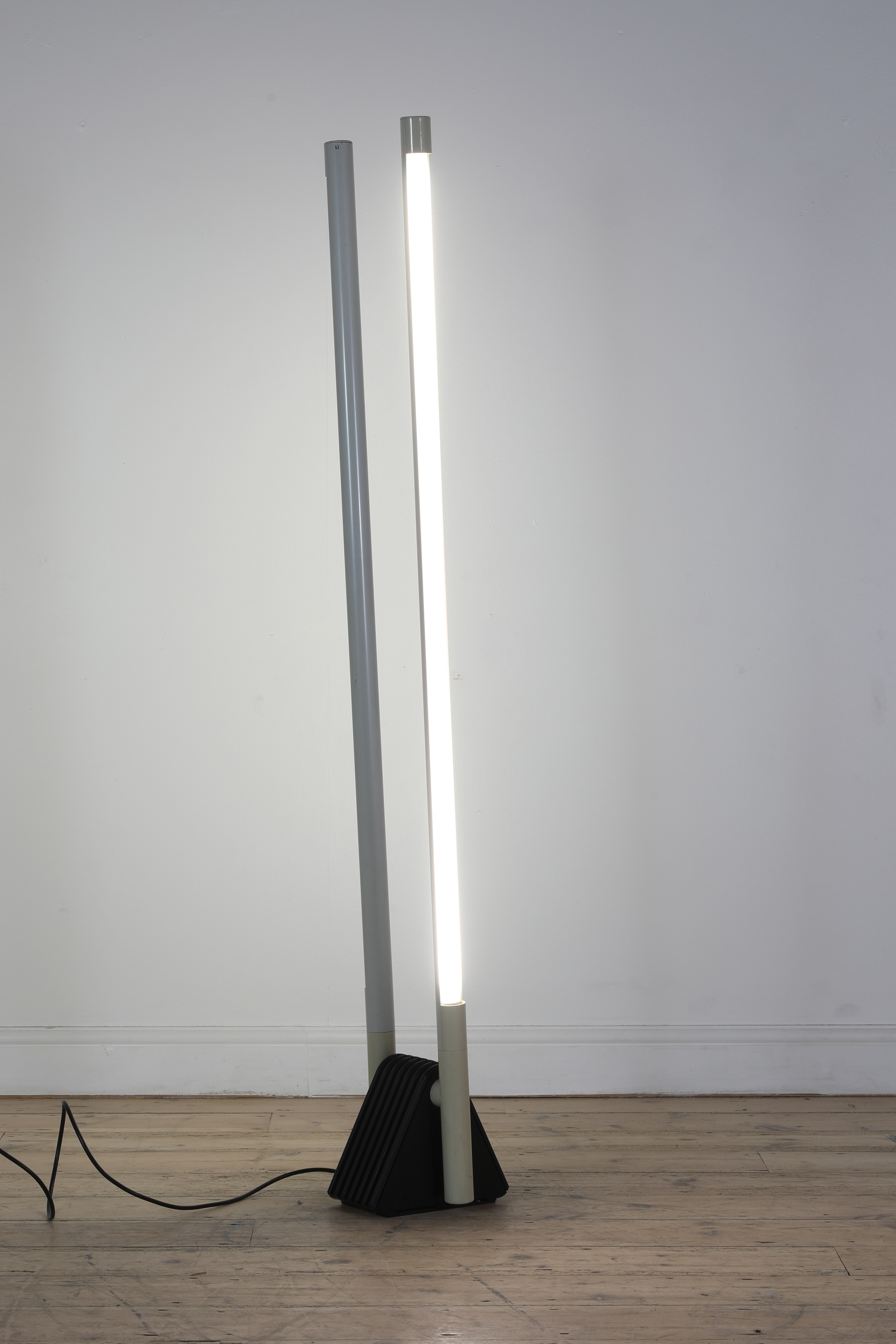 Lot 550 - A 'Sistema Flu' multi lamp,