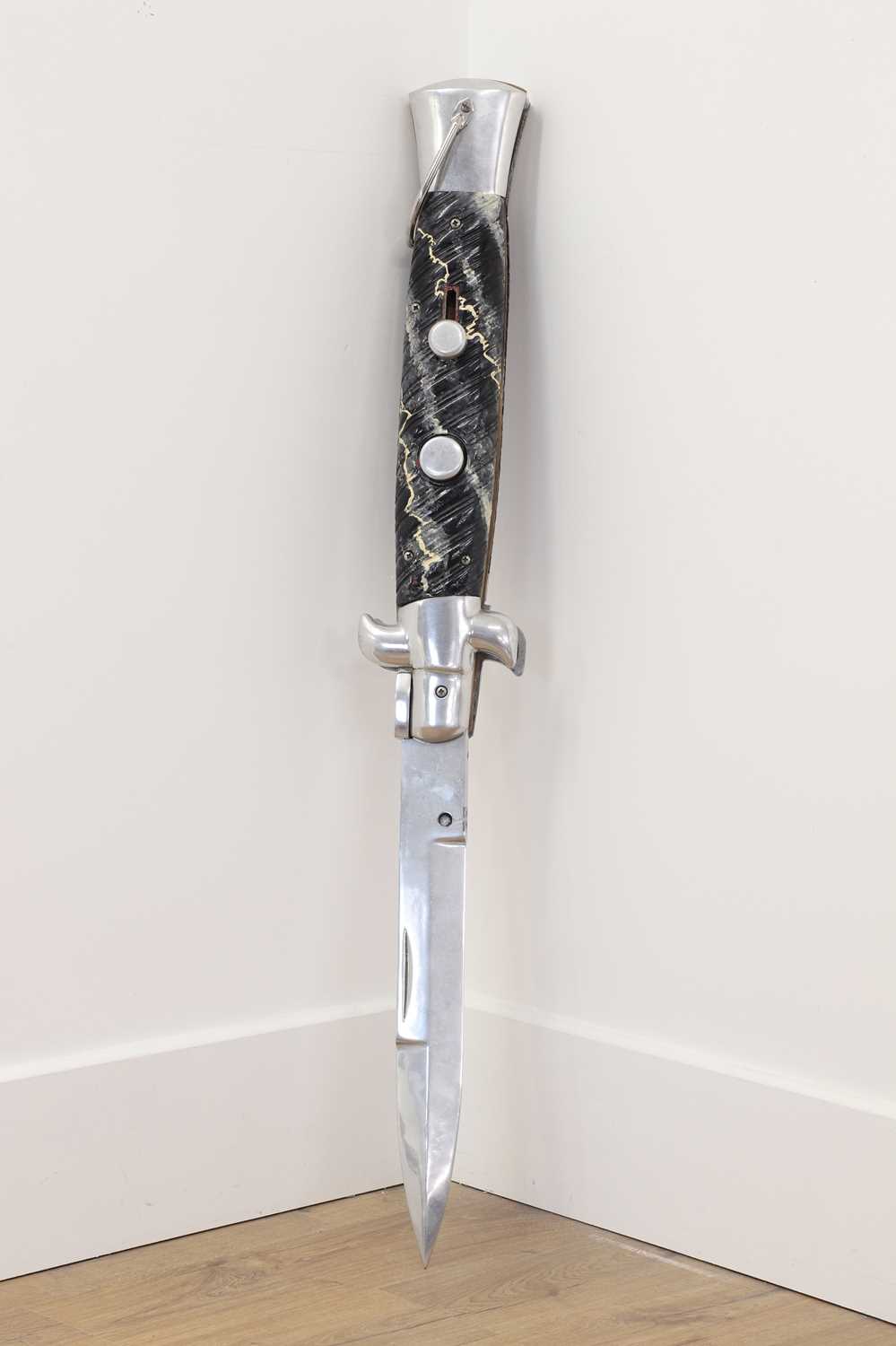 Lot 168 - A large exhibition piece or display model of