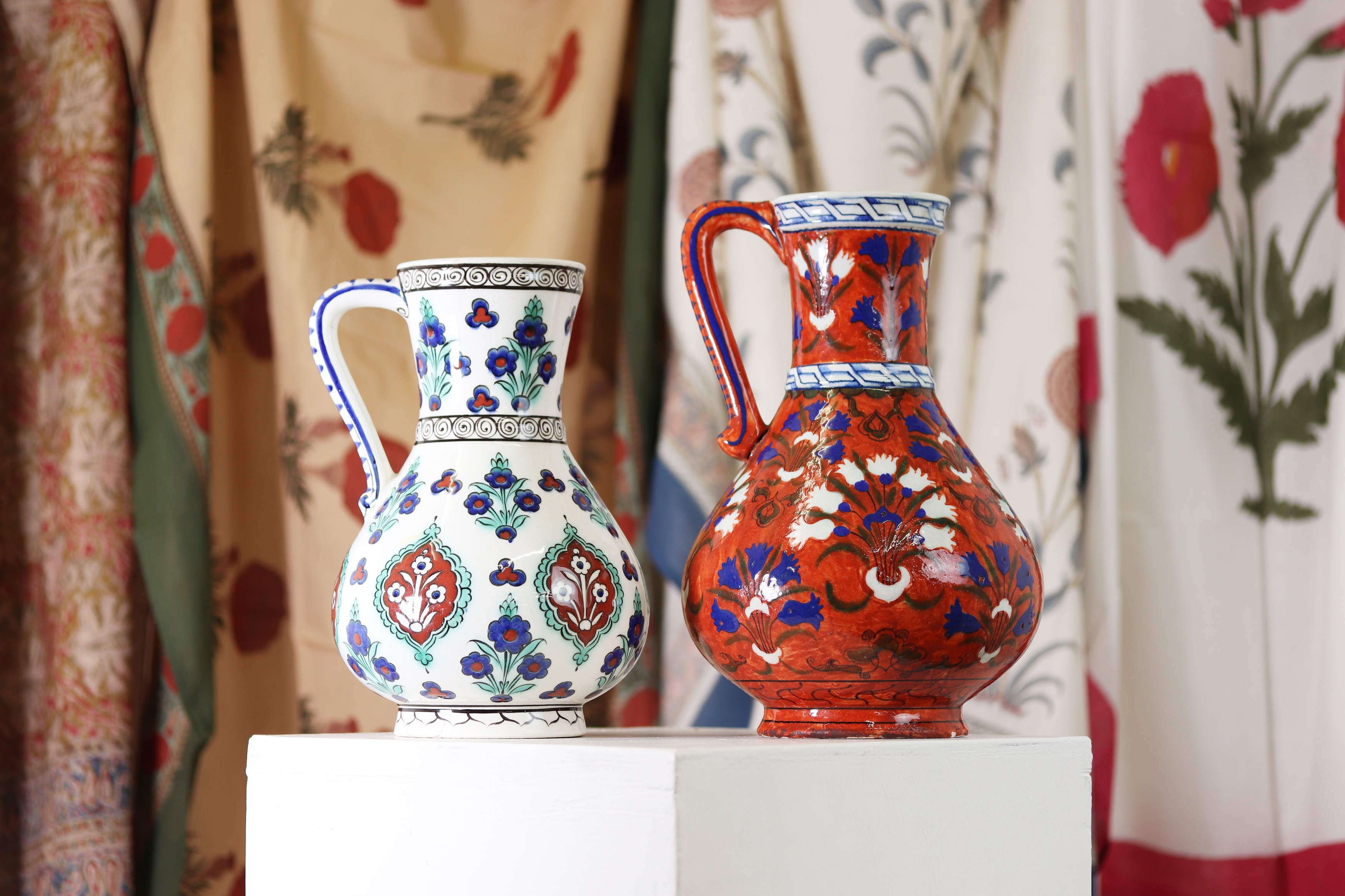 Lot 169 - A Samson porcelain Iznik-style jug,