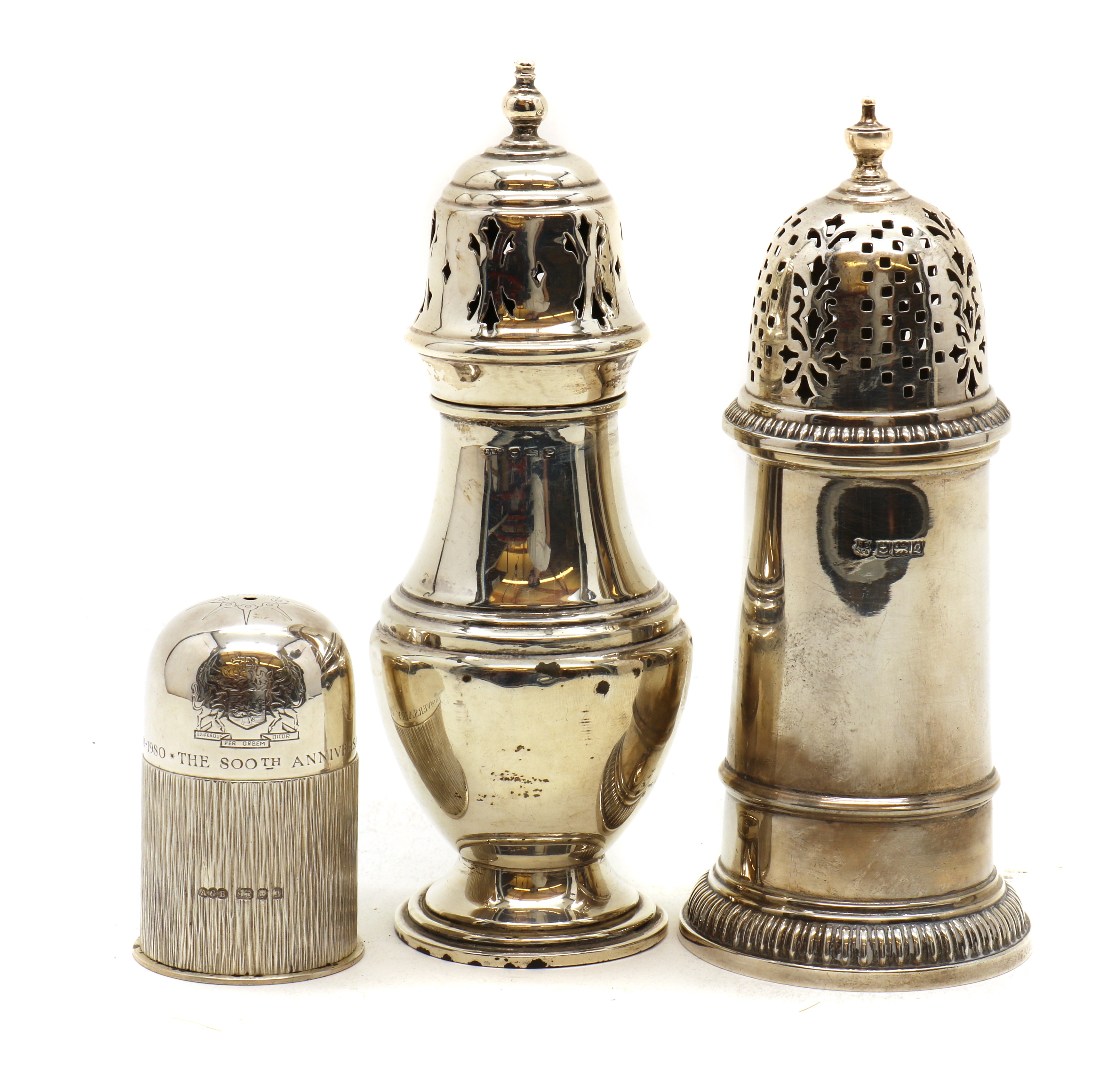 Lot 8 - A Gerald Benney silver salt pot,