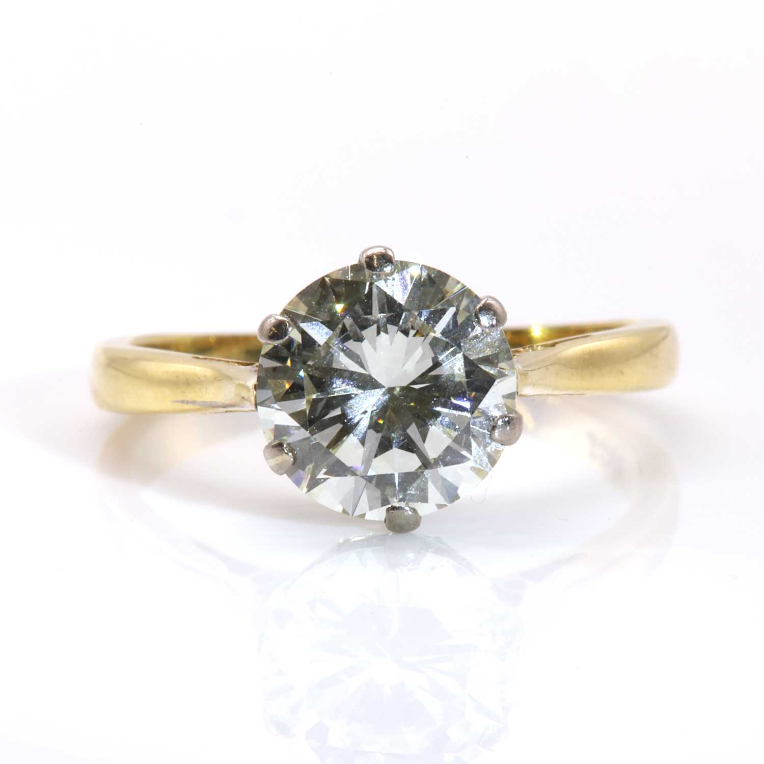 Lot 243 - A single stone diamond ring,