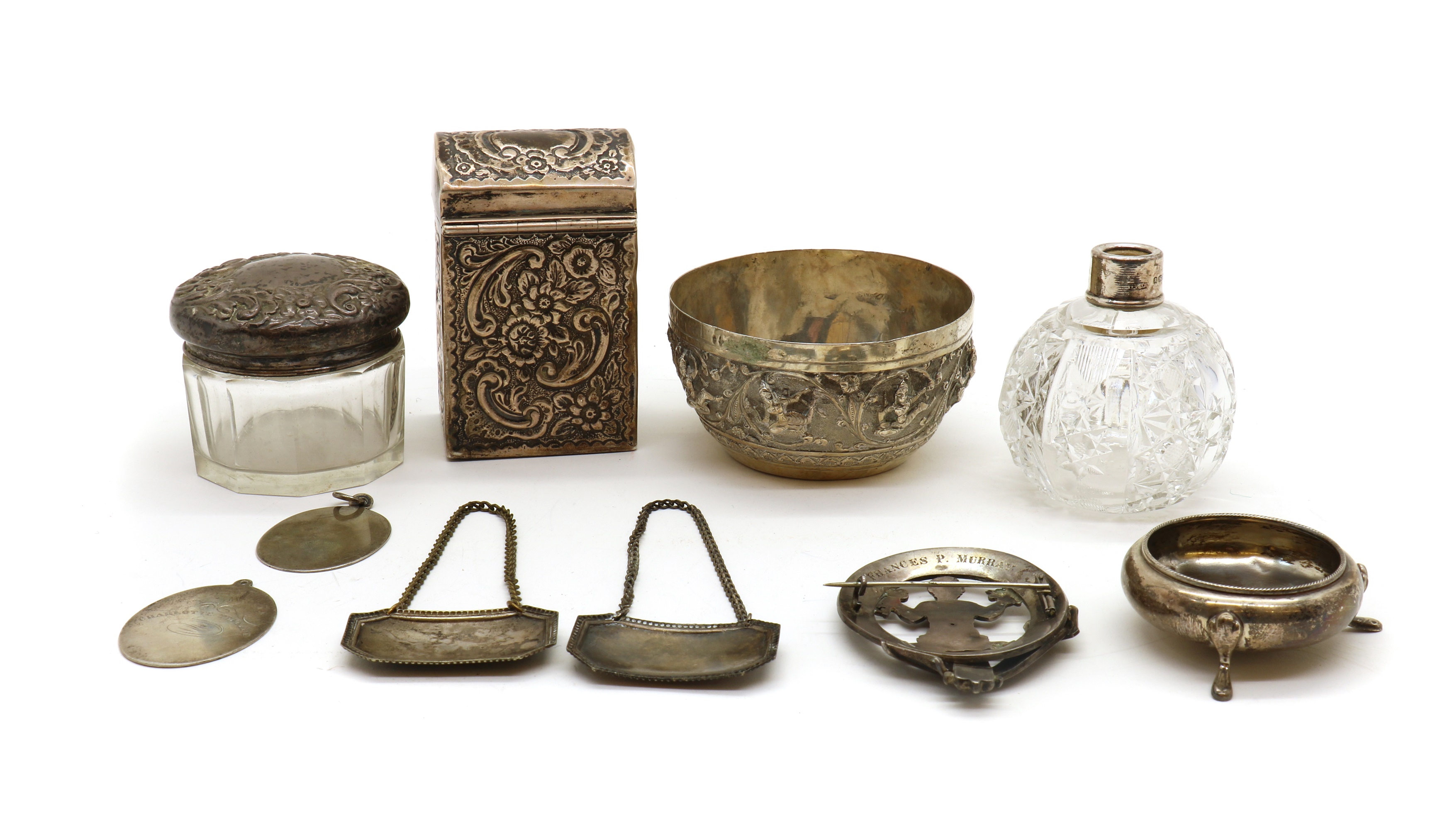 Lot 22 - A collection of silver items,