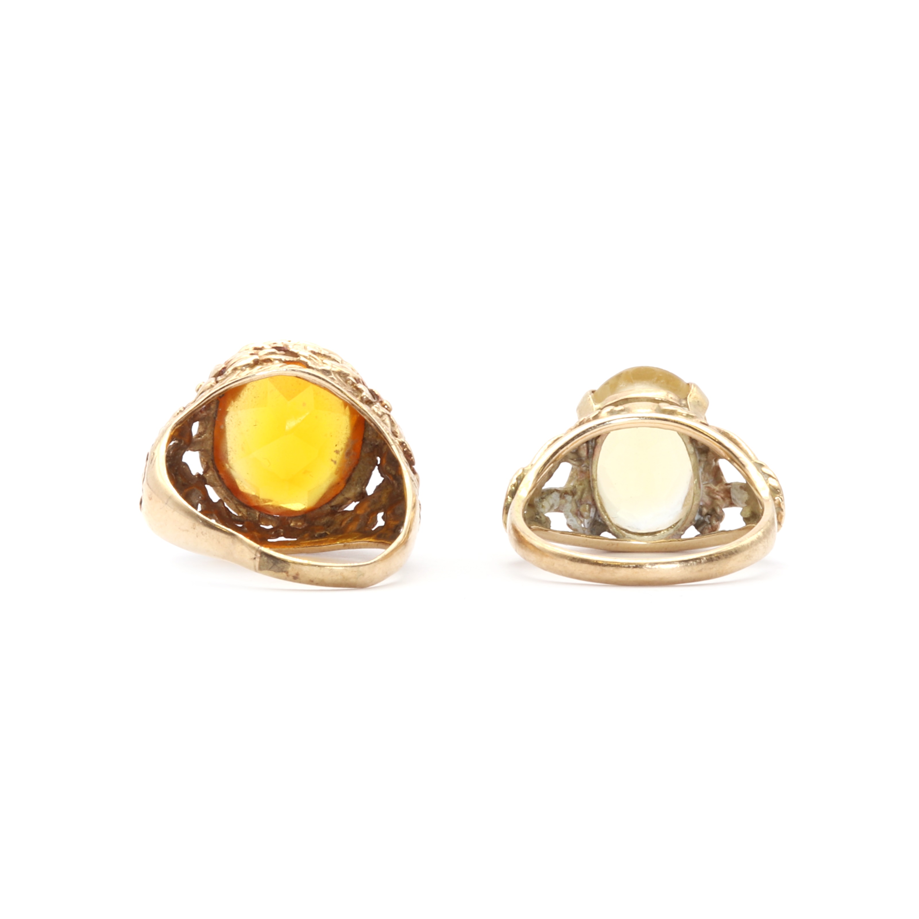 Lot 192 - Two 9ct gold single stone rings,