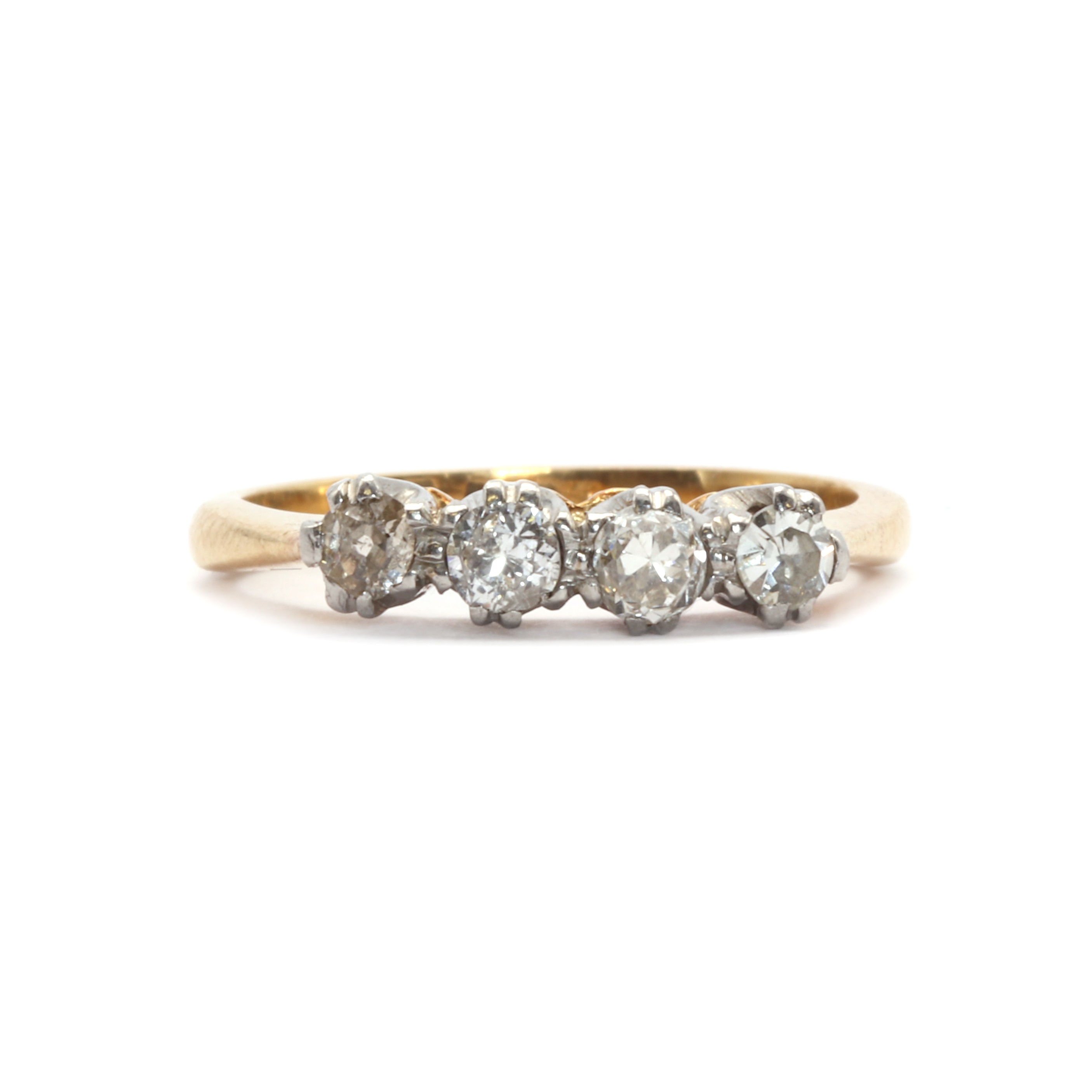 Lot 51 - A four stone diamond ring,