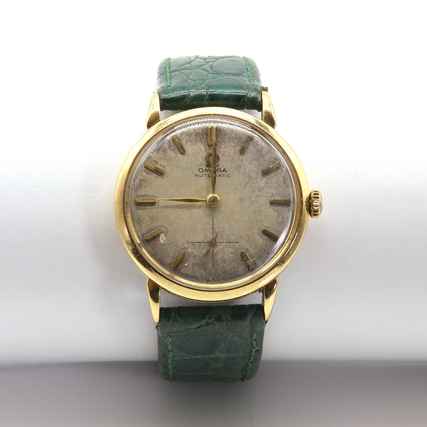 Lot 524 - A gentlemen's 18ct gold Omega automatic