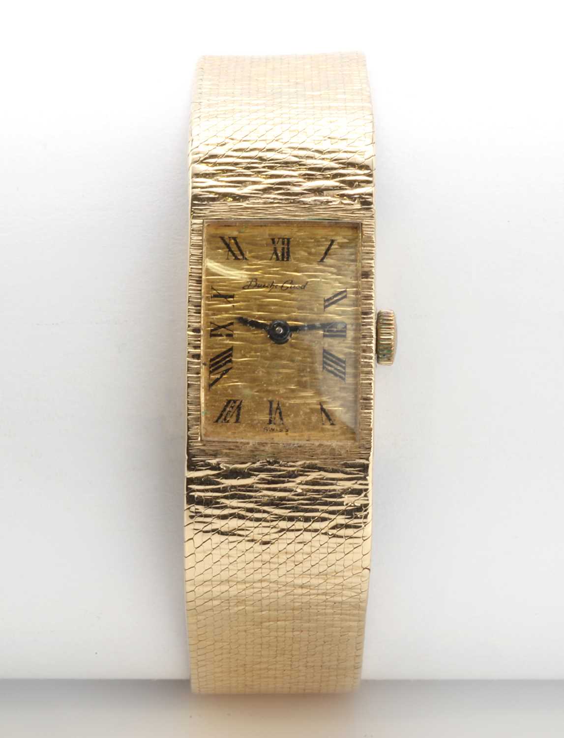 Lot 553 - A ladies' 9ct gold Bueche Girod mechanical