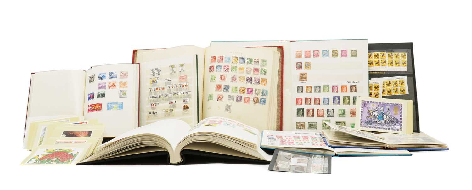 Lot 422 - Ten albums all world,