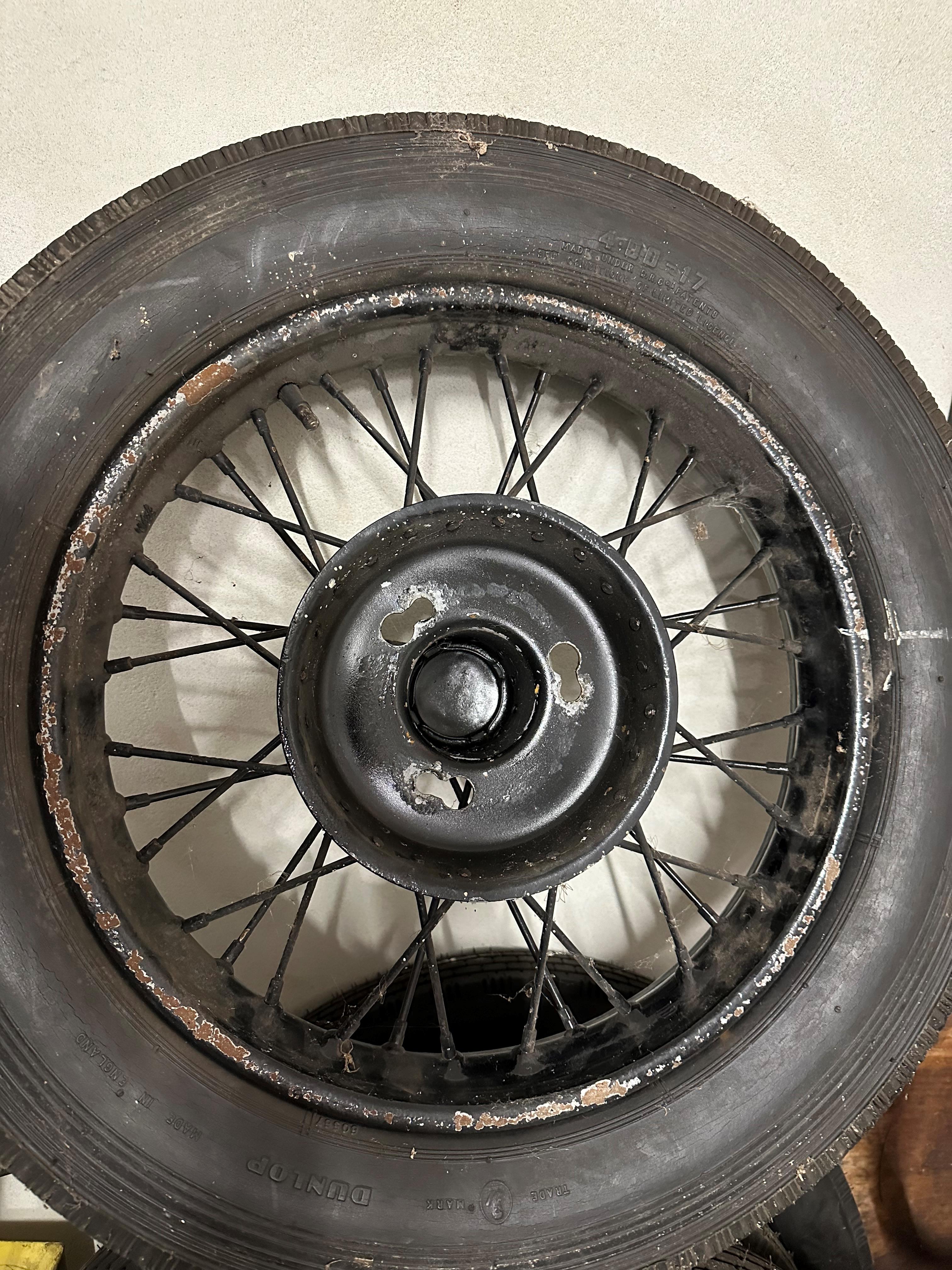 Lot 32 - A set of five Austin 7 wheels,