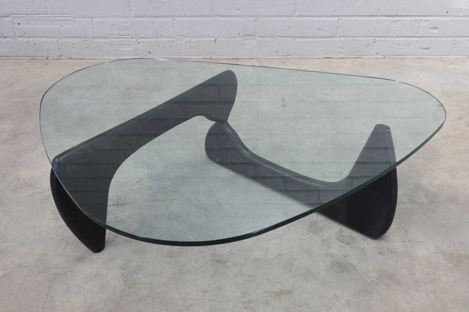 Lot 418 - A Noguchi-style coffee table,