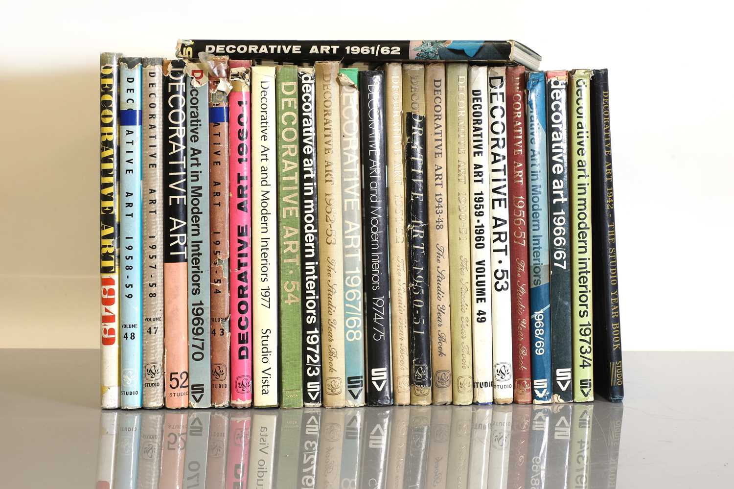 Lot 463 - A collection of twenty-five Design yearbooks,