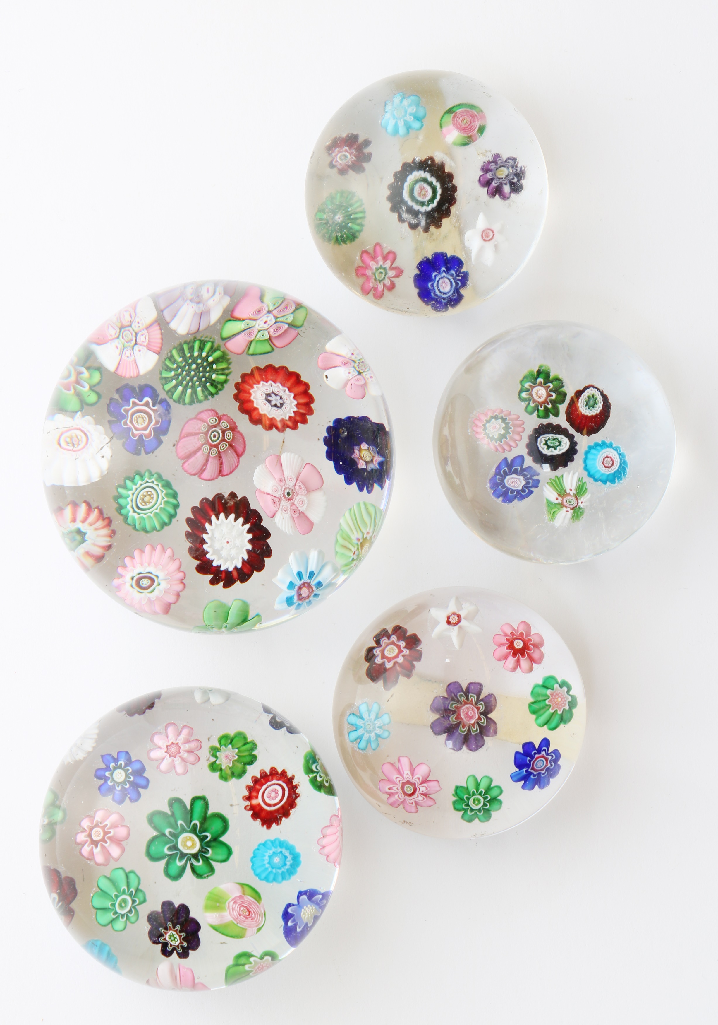 Lot 206 - A group of Clichy glass paperweights,