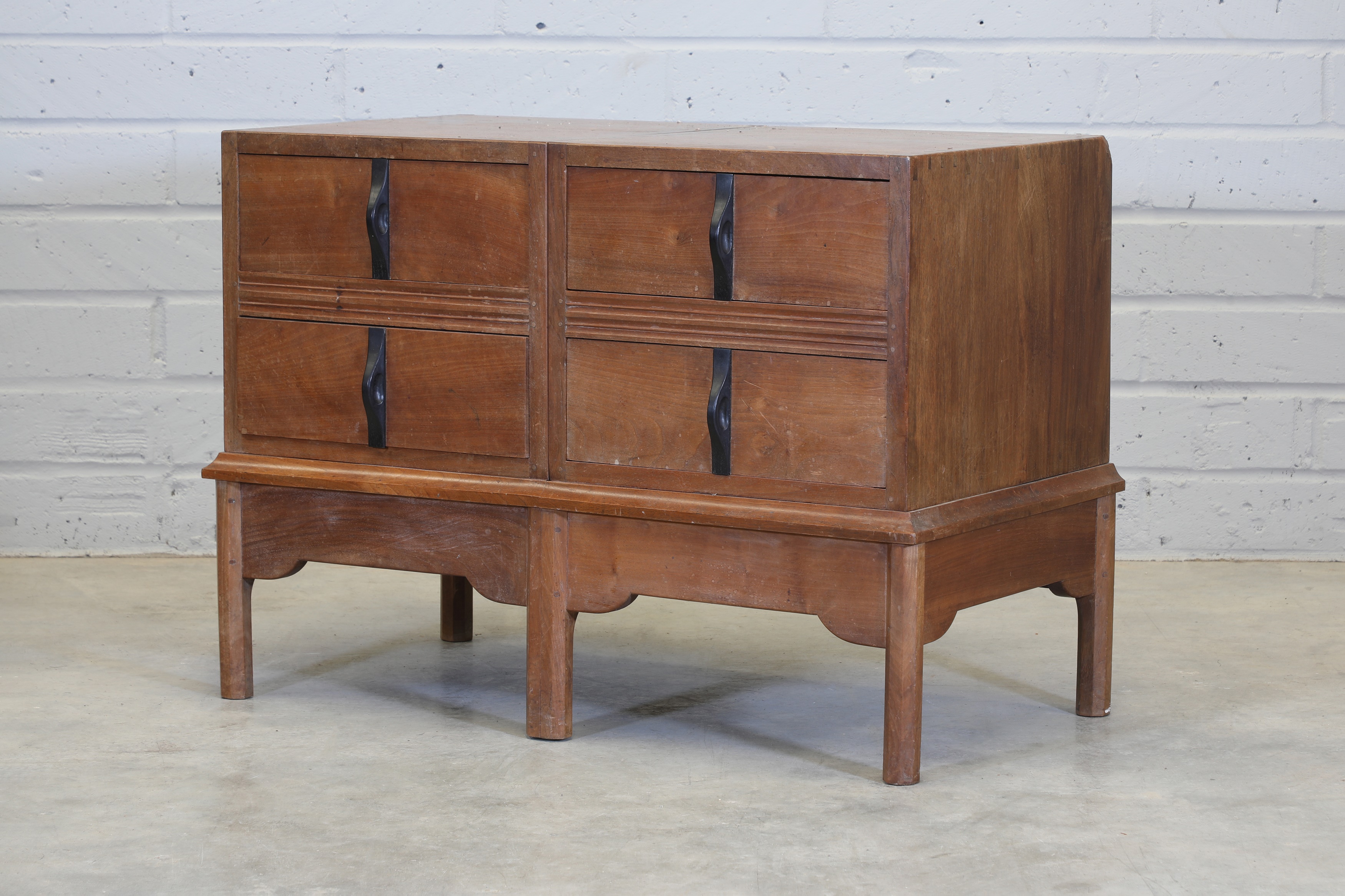 Lot 140 - A Gordon Russell walnut 'Stow' chest of