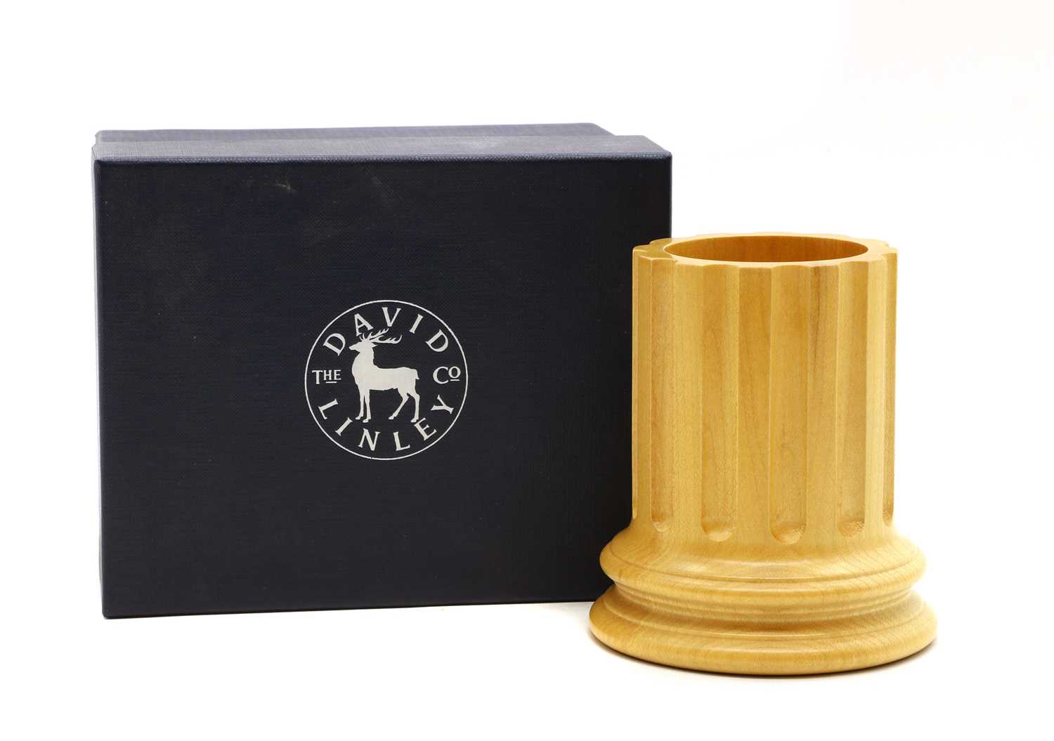 Lot 290 - A David Linley sycamore pen holder