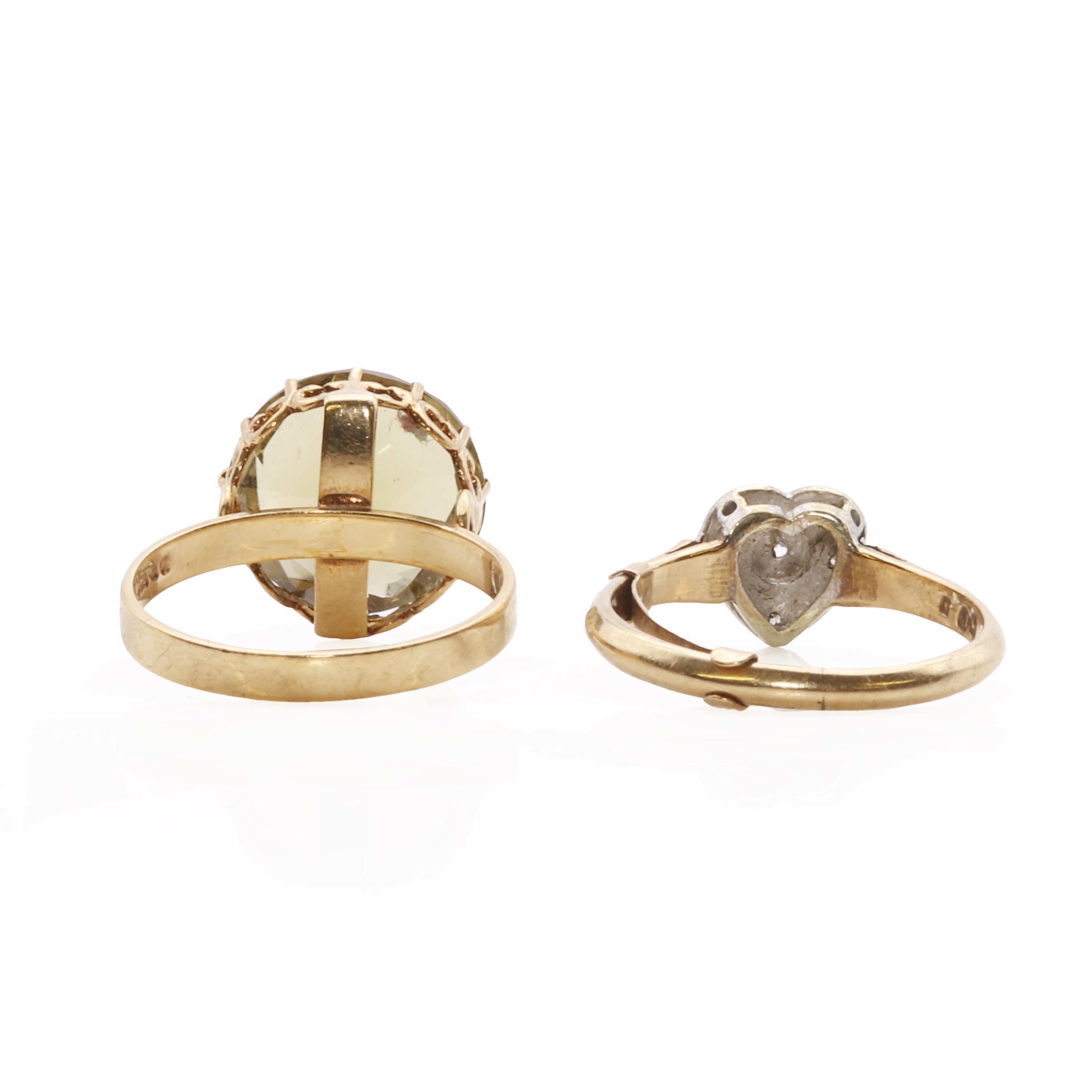 Lot 137 - Two 9ct gold rings,