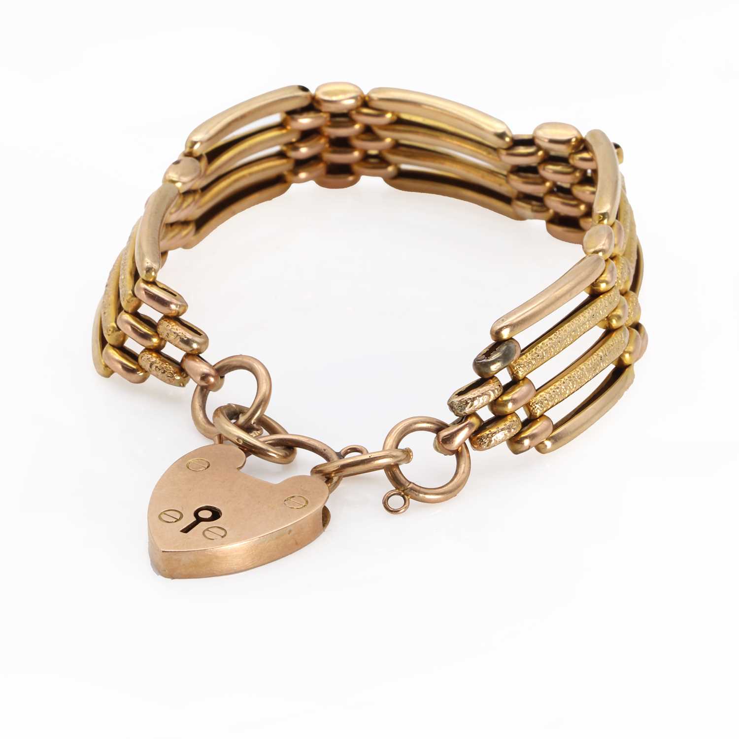 Lot 1419 - A 9ct gold gate link bracelet,