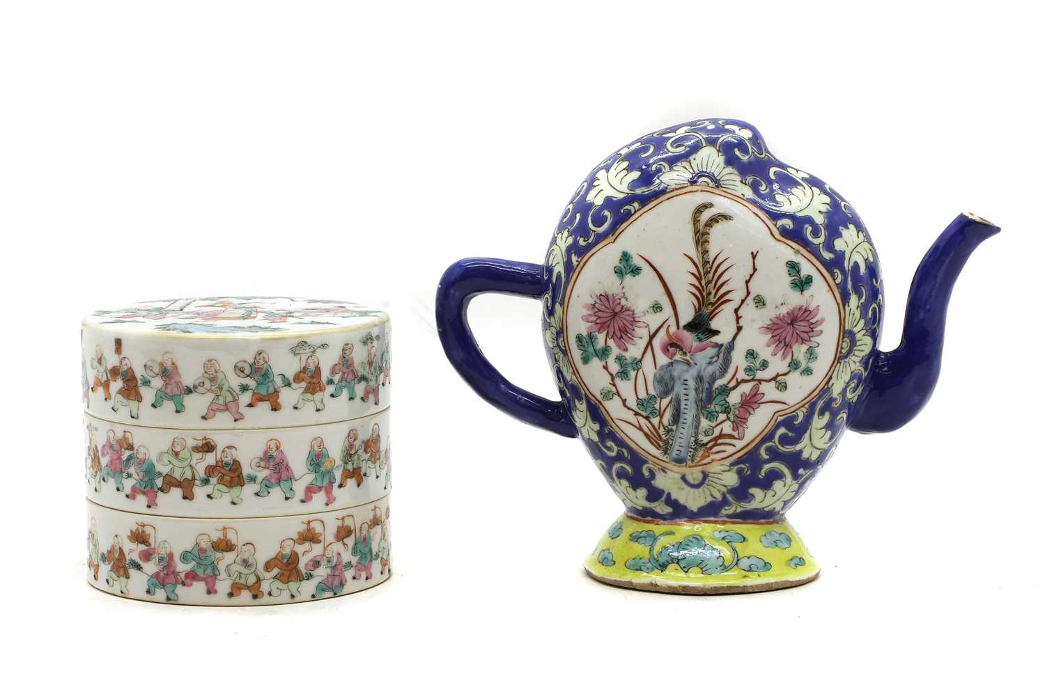 Lot 87 - A Chinese famille rose two-tier box and cover,